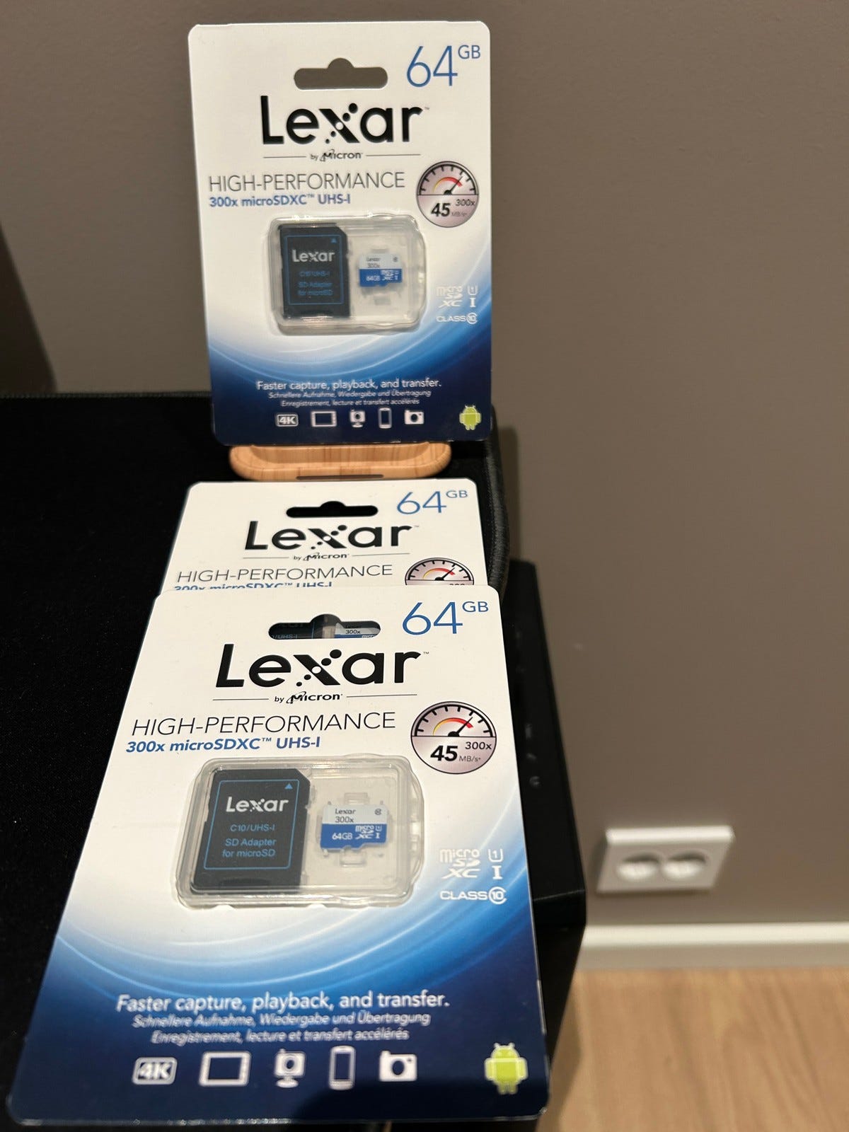 3 x minnekort Lexar-64gb-300x-high-performance-msdhcmsdxc-uhs-i | FINN ...