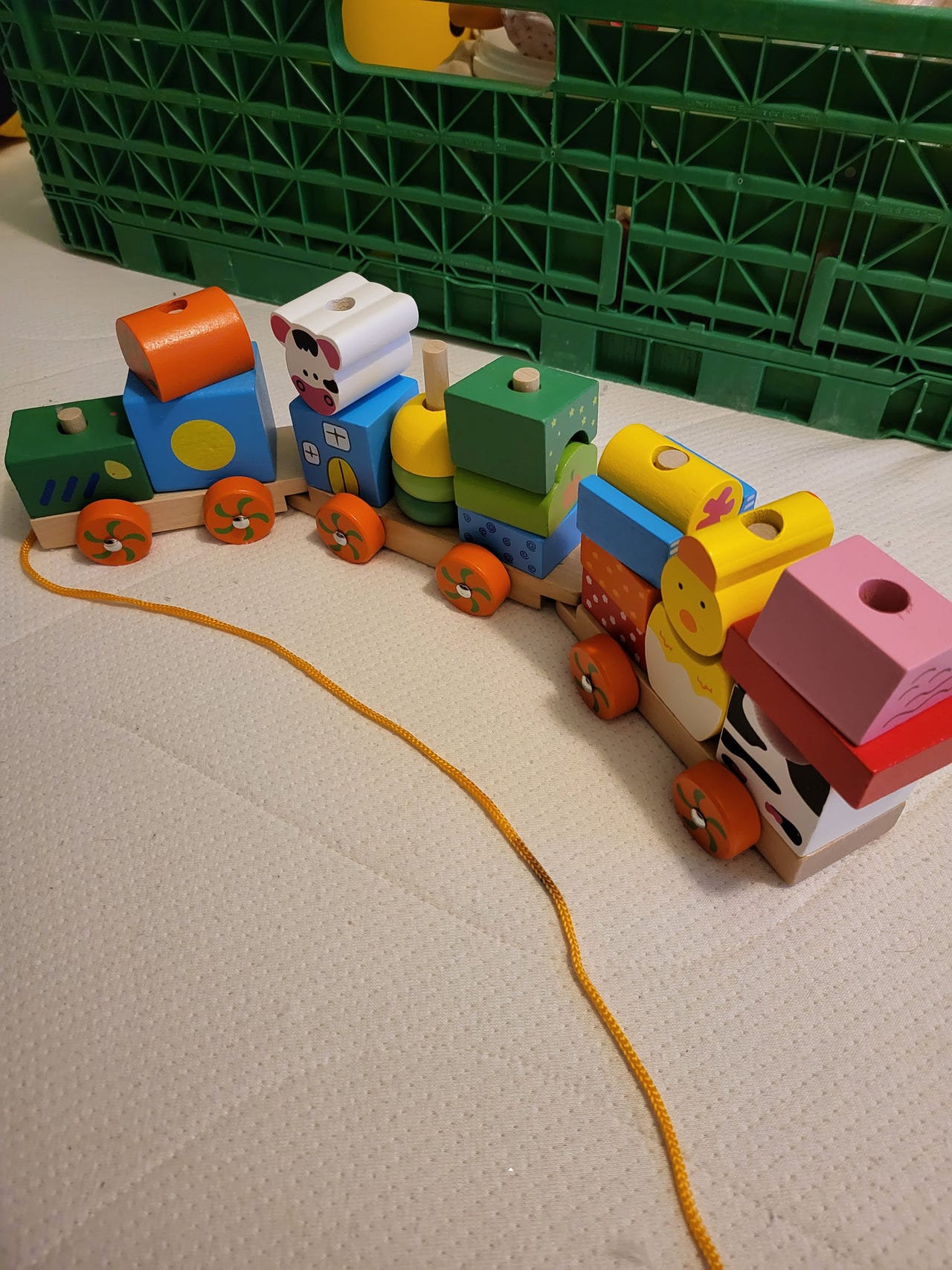 Leketog i tre med snor | FINN-torget