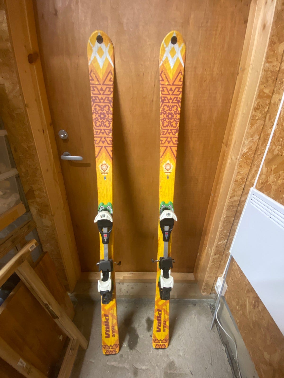 Randonee ski med bindinger og ny feller | FINN-torget