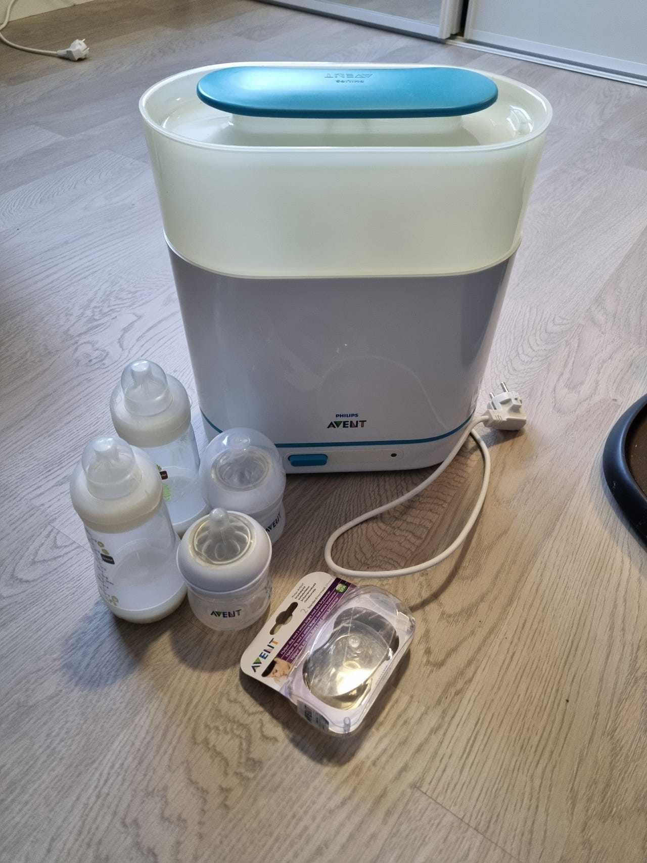 Sterilisator + flasker | FINN-torget
