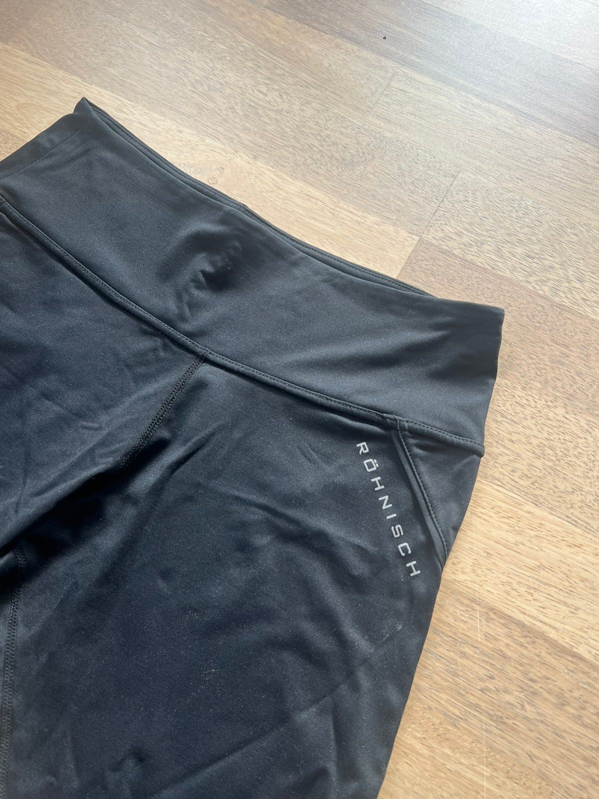 RÖHNISCH 3/4 lengde treningstights str. L | FINN-torget