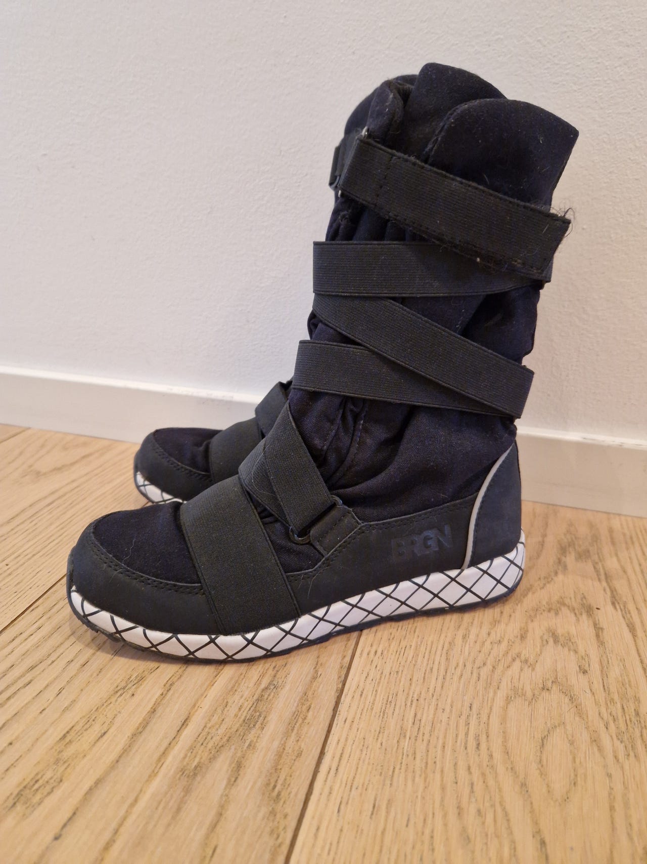 BRGN vintersko | FINN-torget