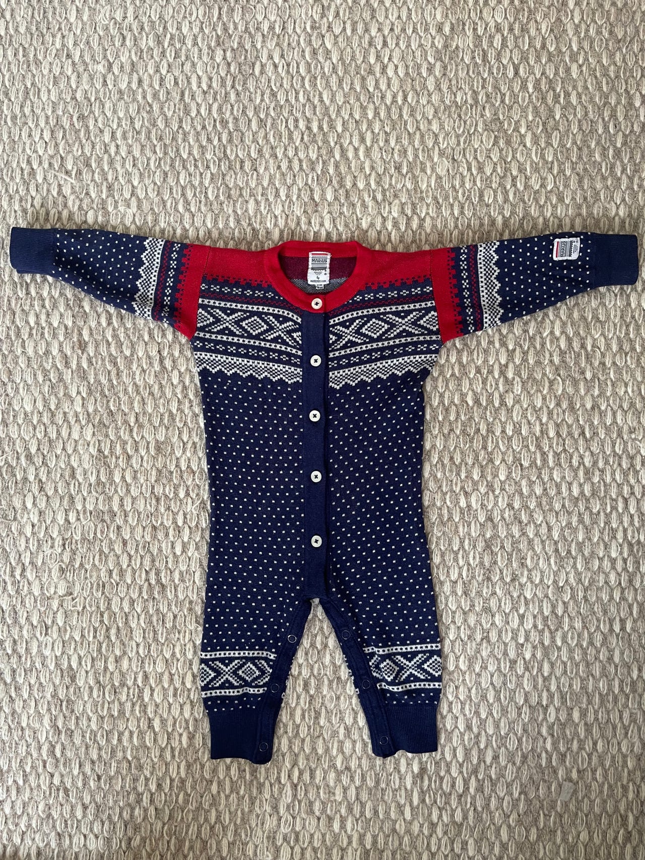 Marius ulldress. Mariusdress. 0-3 mnd 62 str | FINN-torget