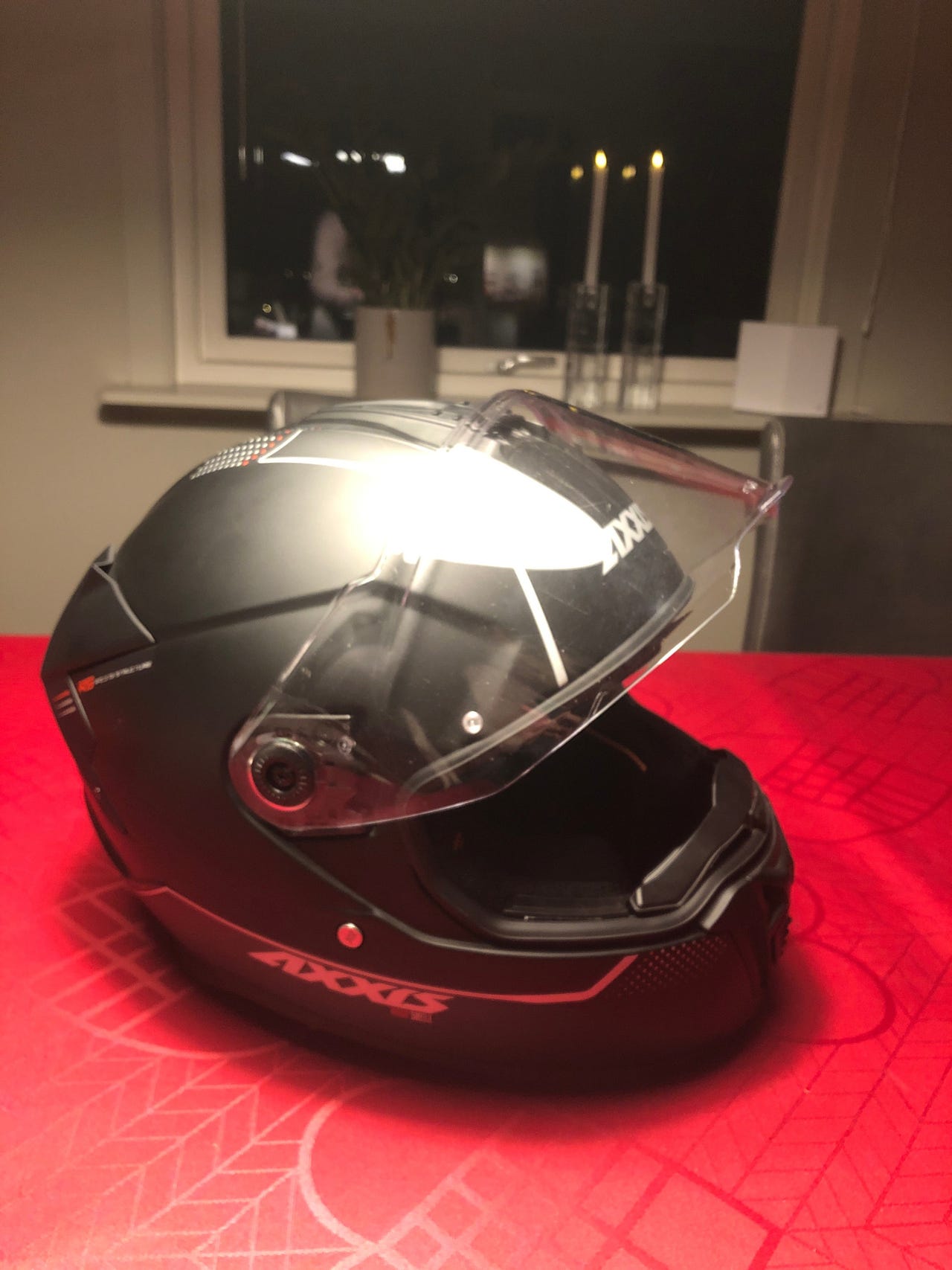 Mc hjelm selges nesten ny. Størrelse L | FINN-torget