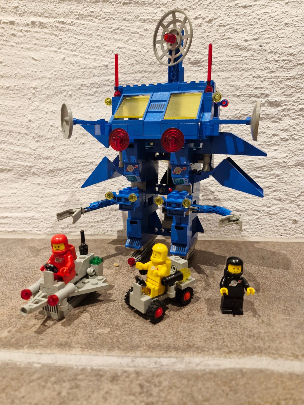 Lego 6951 Robot Command Center fra Lego Classic Space serien | FINN-torget