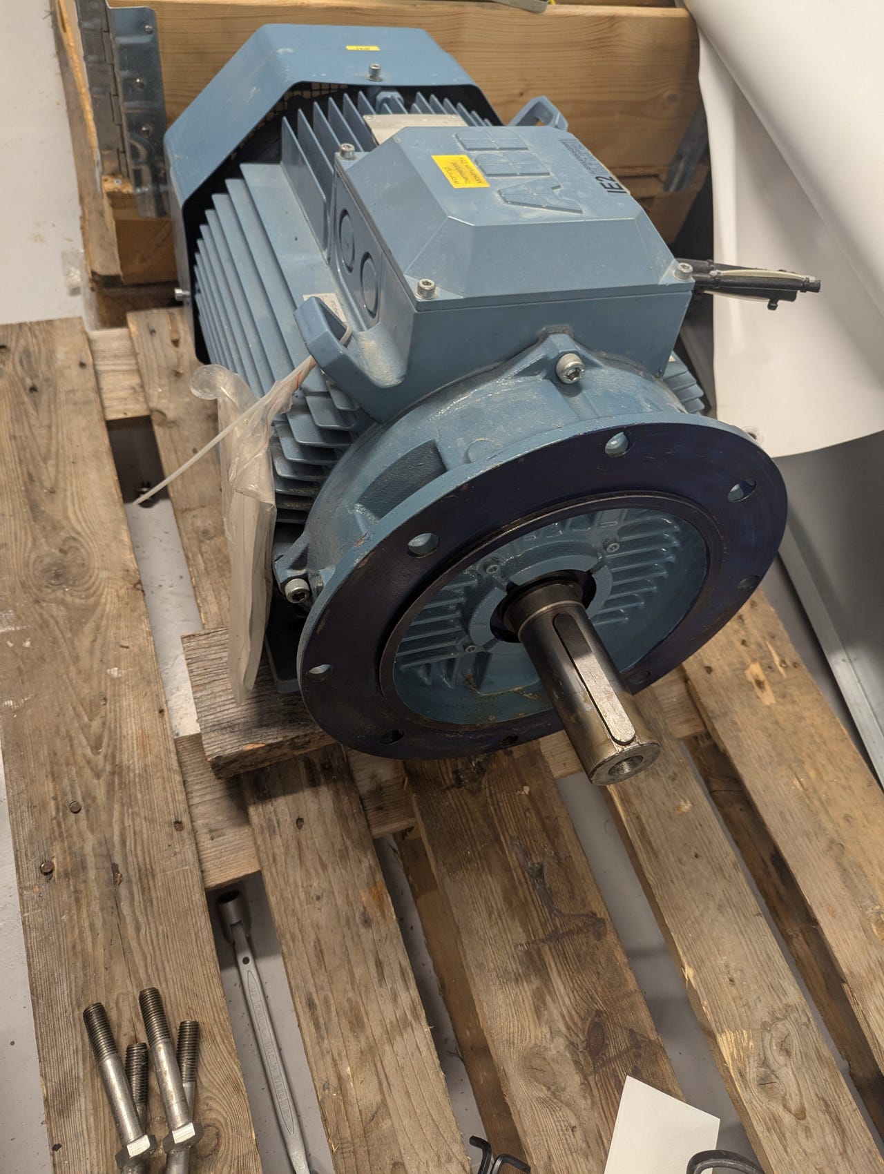 18.5 kw El-motor brukt 3 timer, ellers ubrukt. | FINN-torget