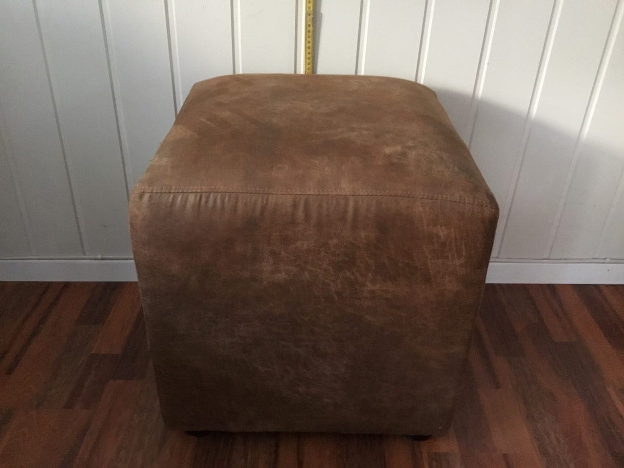 Brun puff selges . | FINN-torget