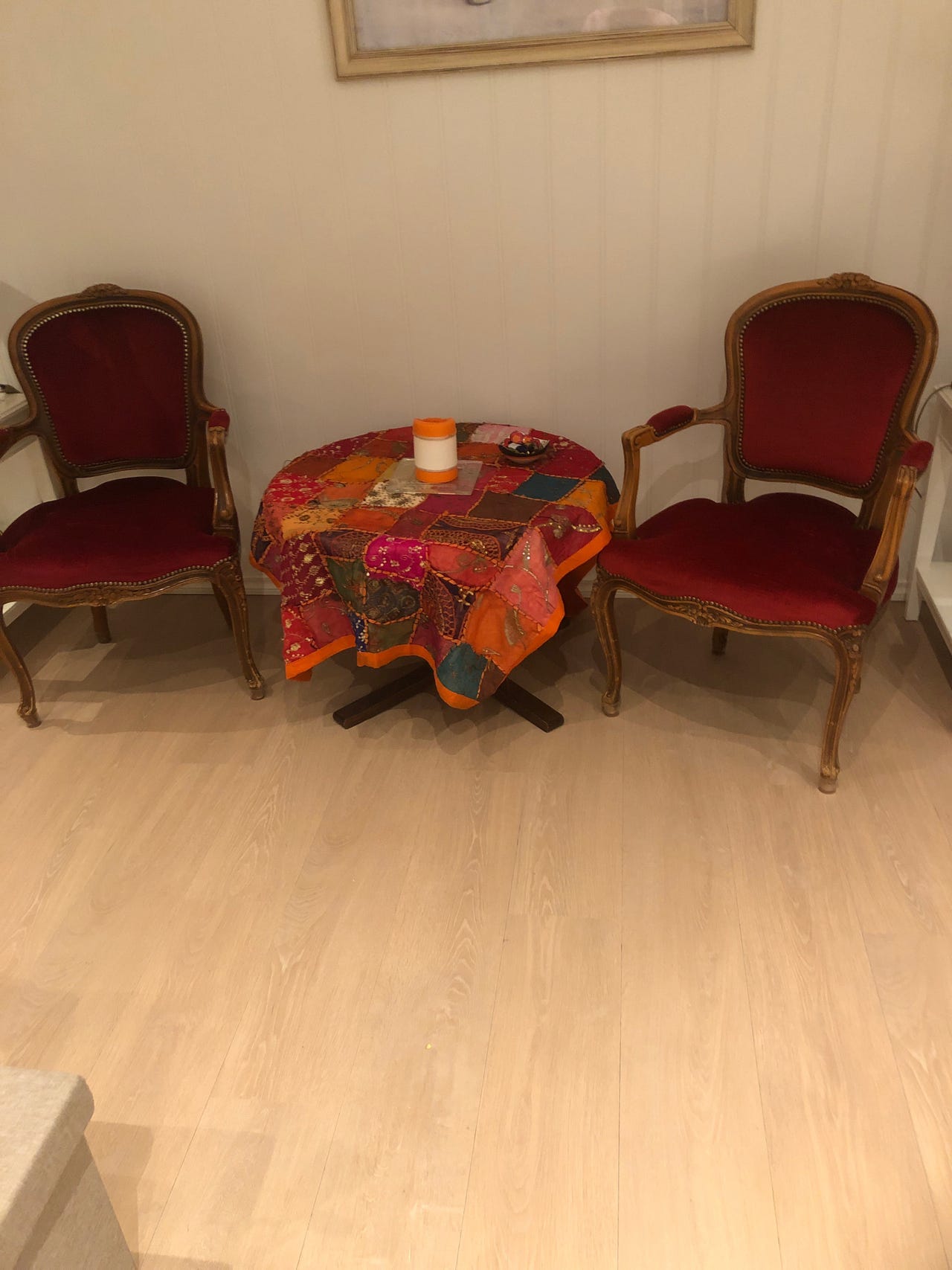 2 fine rokokko stoler | FINN-torget