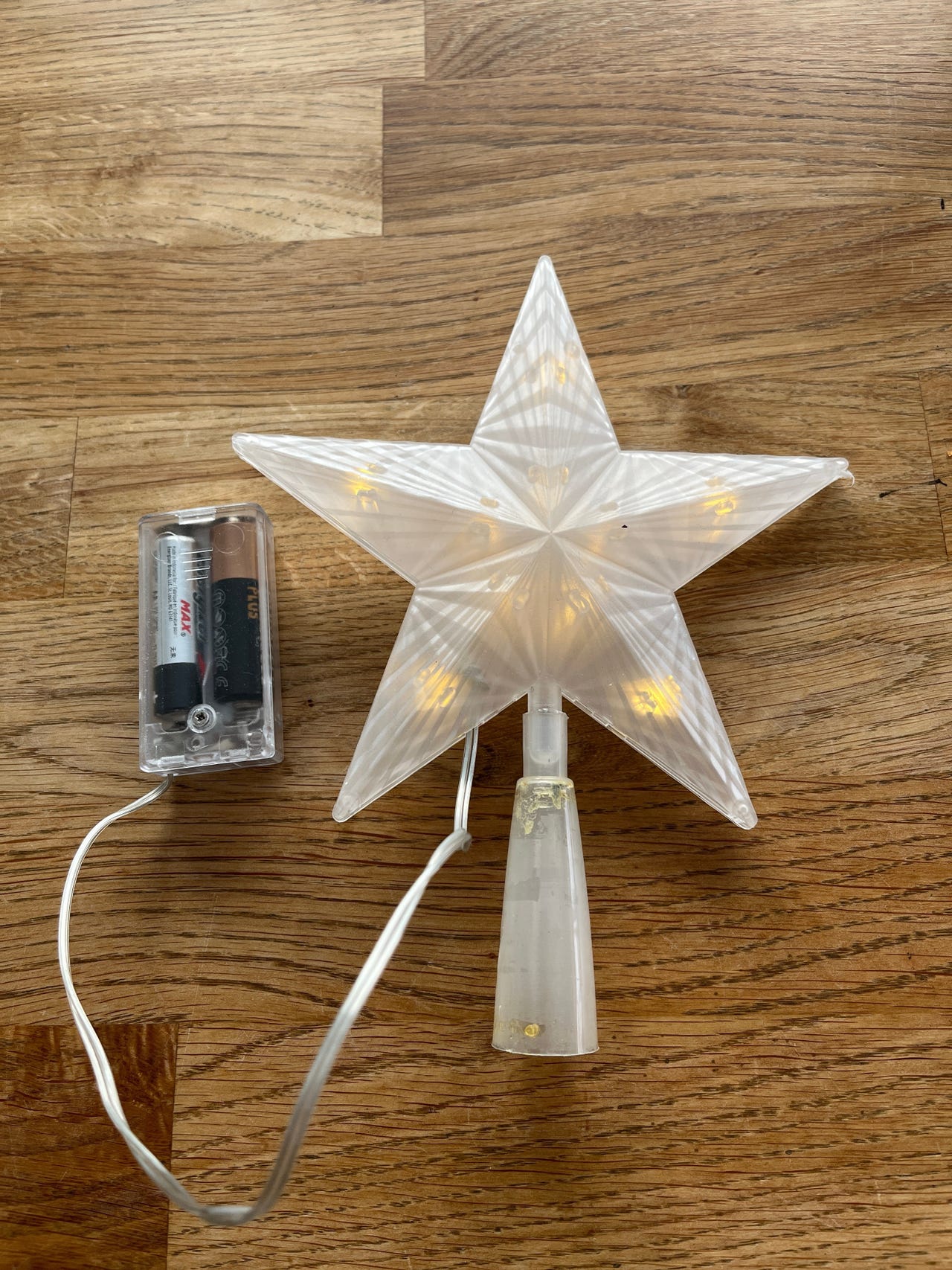 Toppstjerne til juletre med batterier | FINN-torget