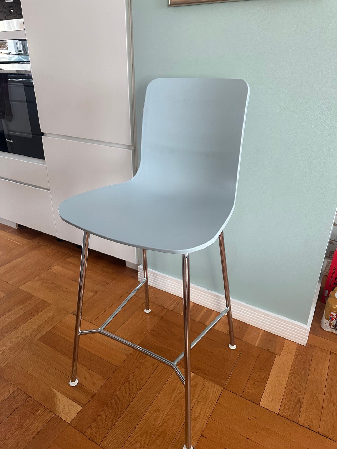 Vitra HAL RE Stool Medium 4 stykk tilgjengelig | FINN-torget