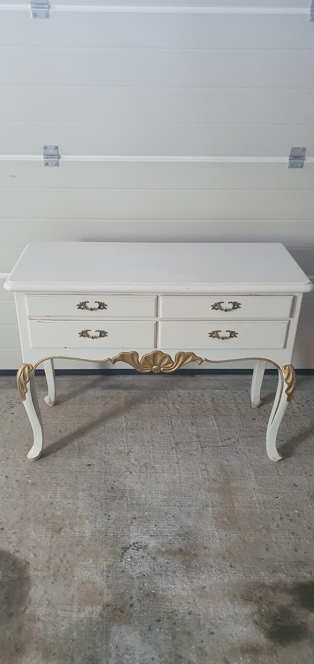 Gammel liten kommode | FINN-torget