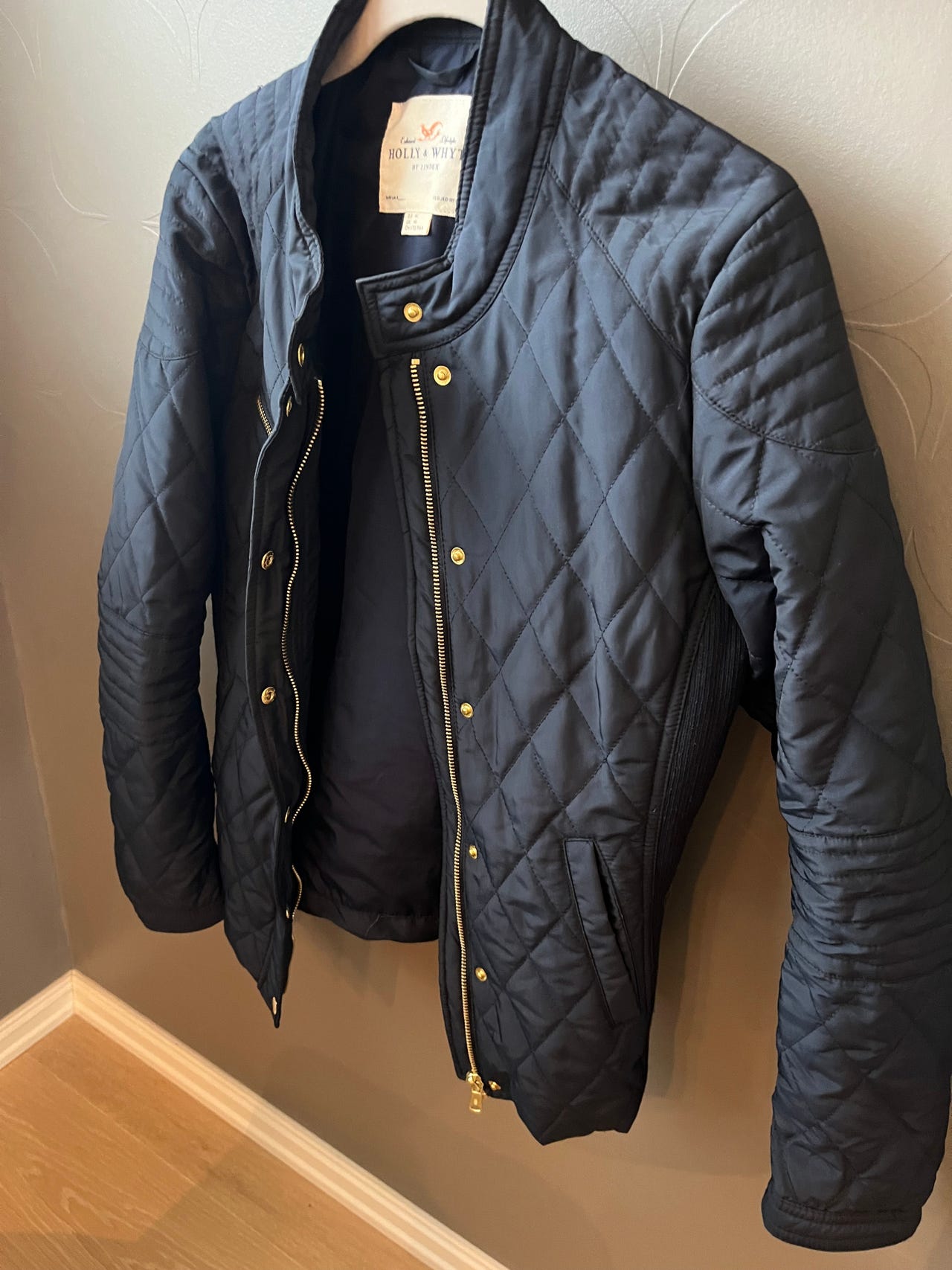 Lett dunjakke fra Holly and White, Lindex i str M. | FINN-torget