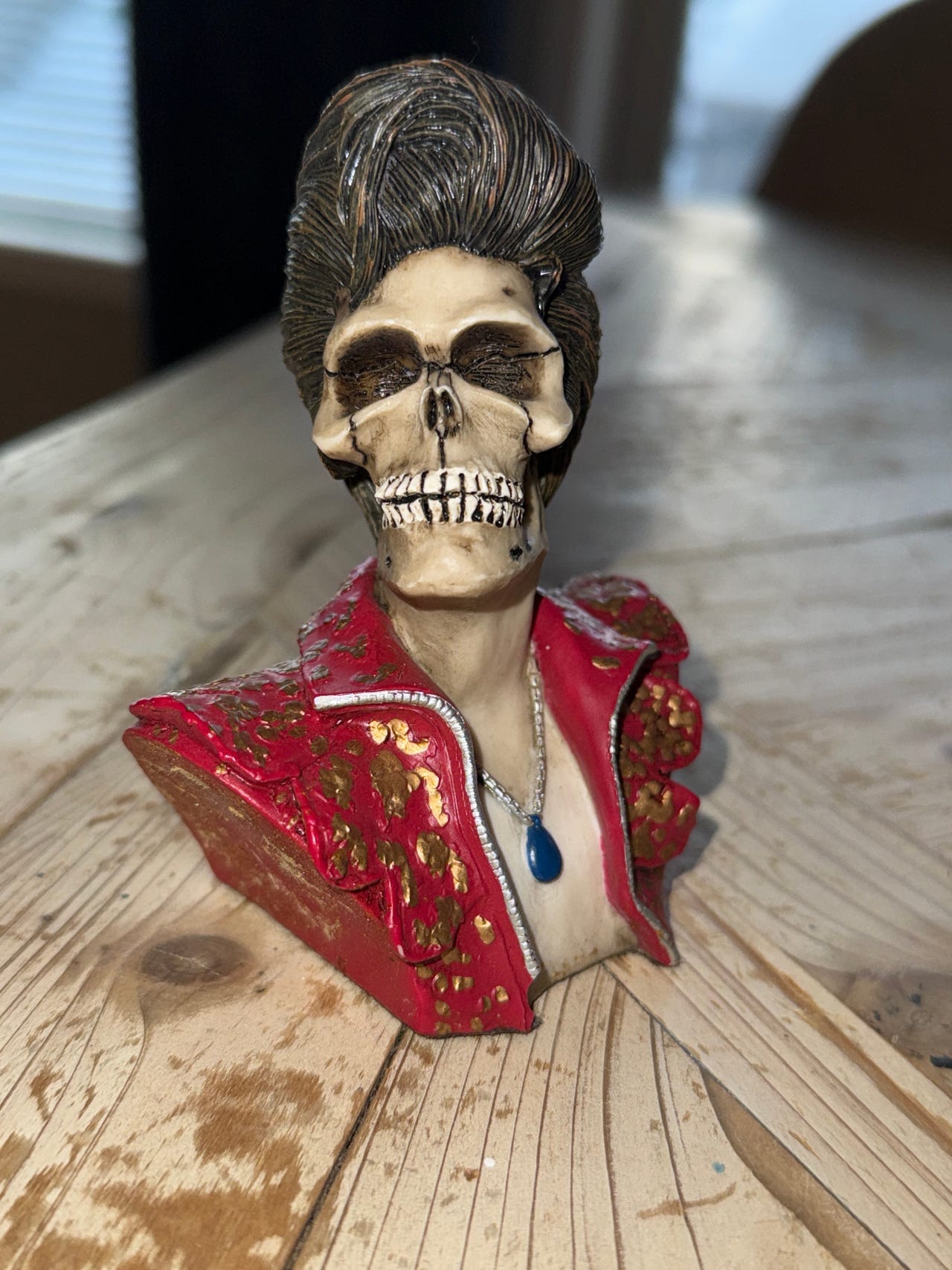 Elvis presley skeleton figur | FINN-torget