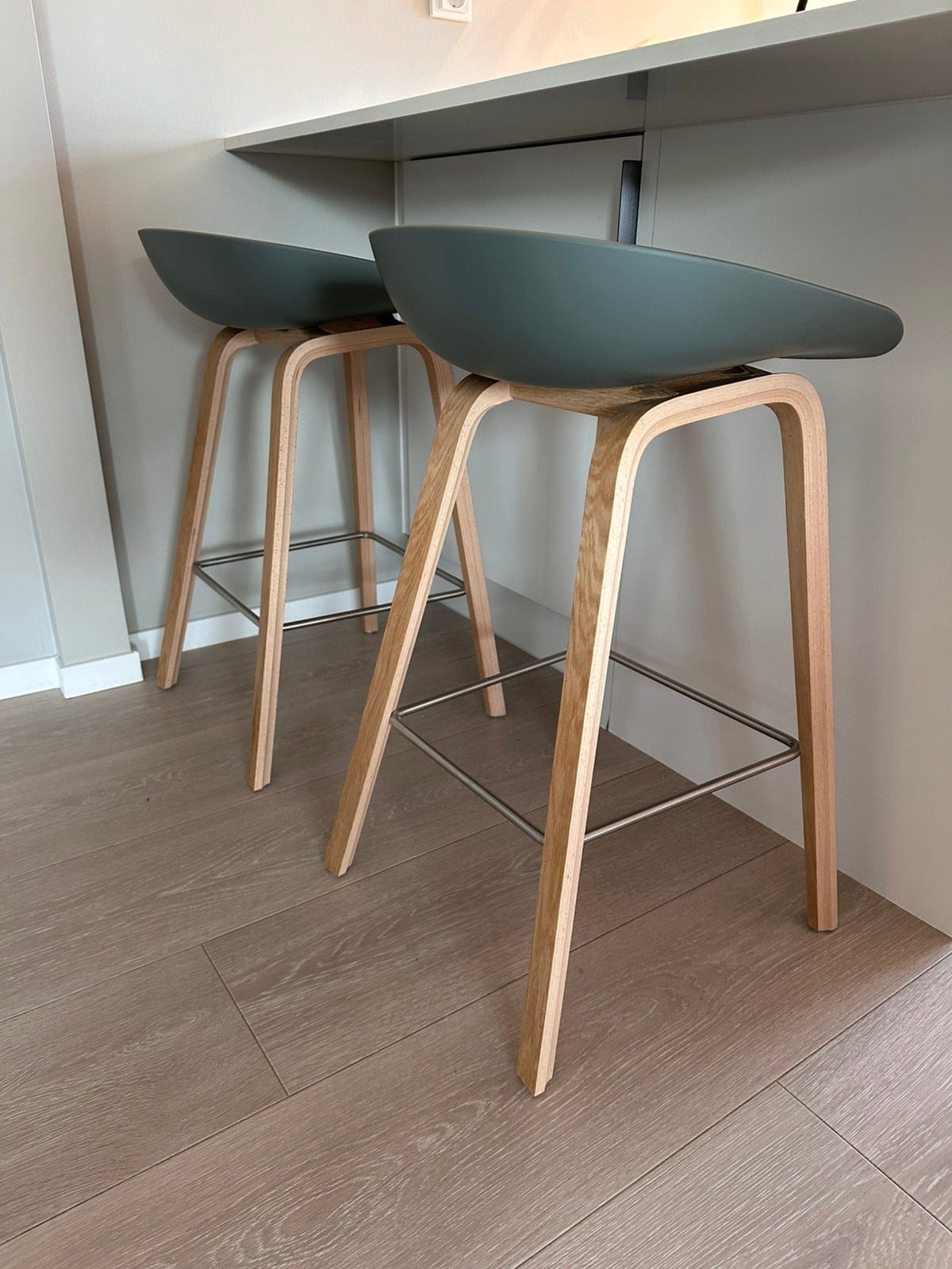 HAY Barstol grønn «About a Stool» | FINN-torget