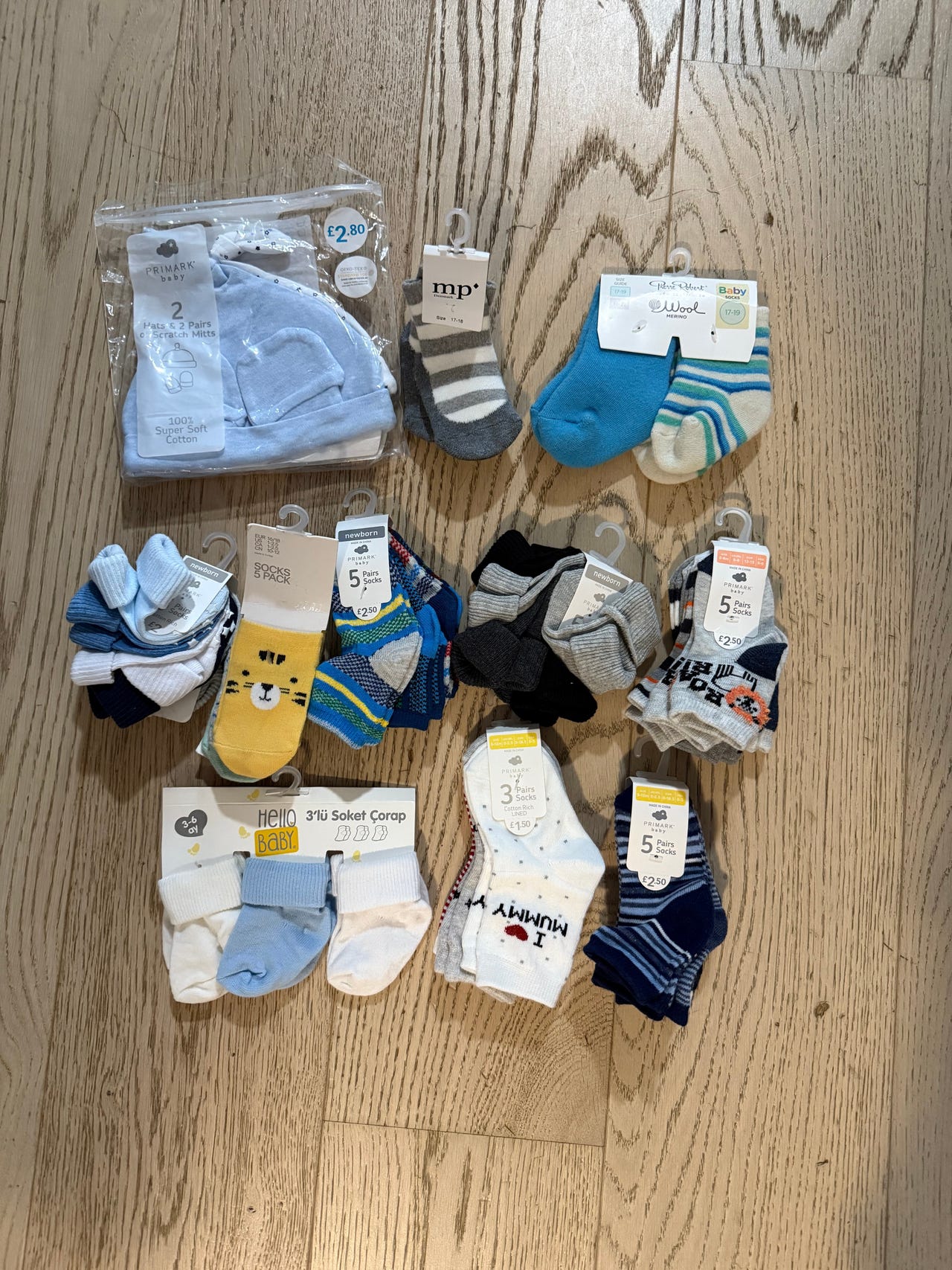 Babyklær / Baby Sokker str 0-12 mnd | FINN-torget