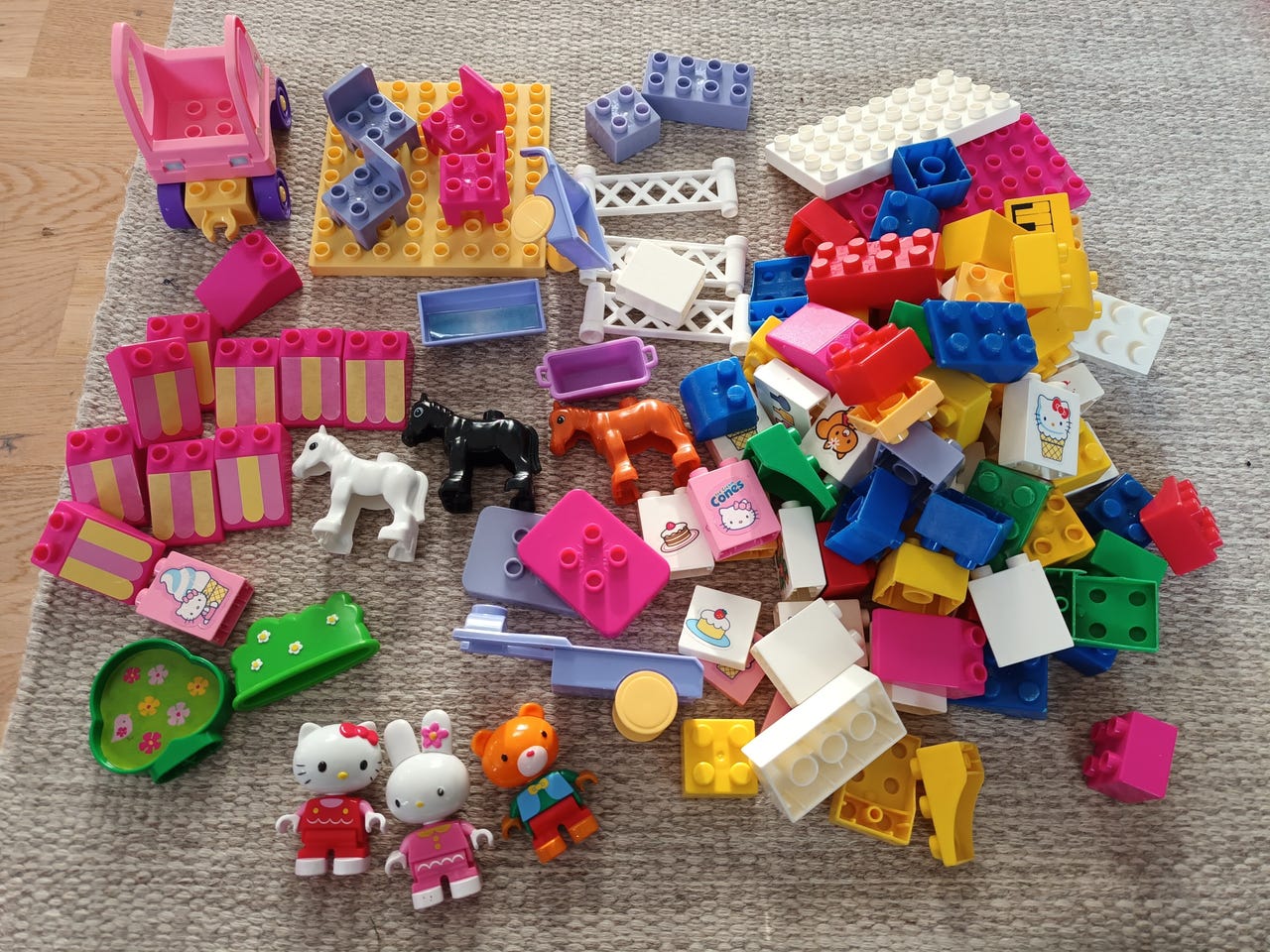 Hello Kitty " lego" " DUPLO" | FINN-torget