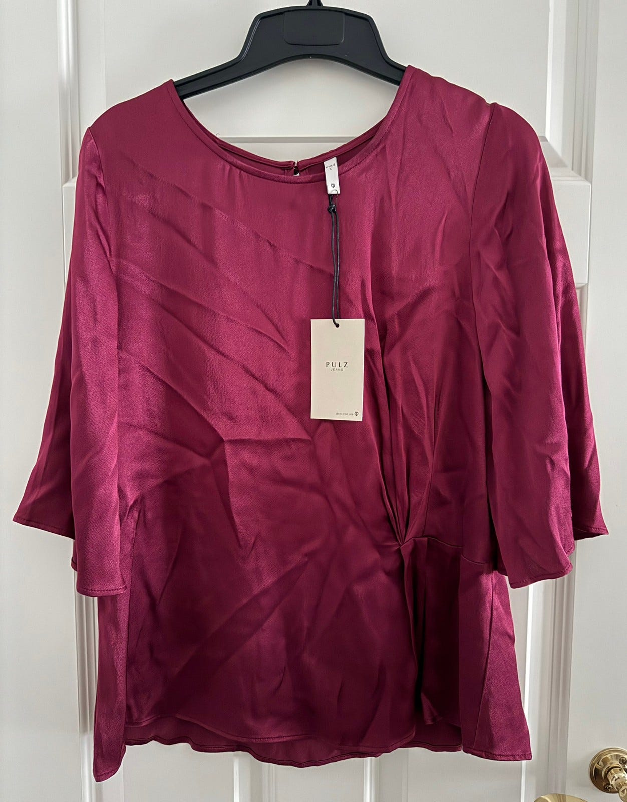 Ny, ubrukt pen topp i burgunder str L | FINN-torget