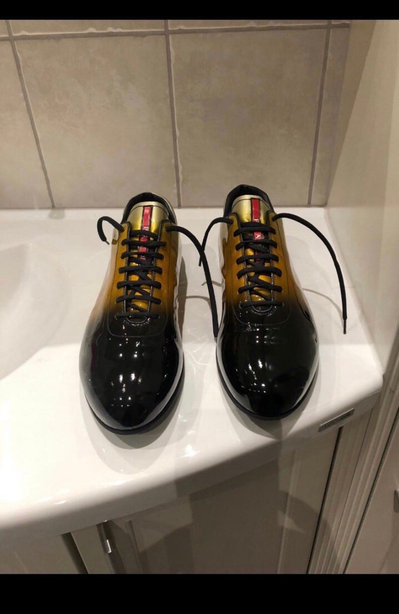 Prada sko brukt en gang i str. 44/45. 3500kr.. | FINN-torget