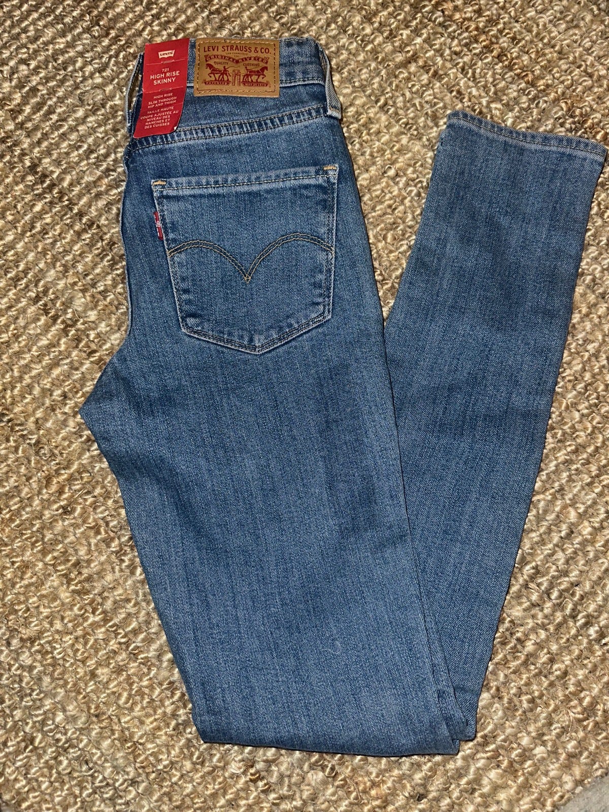 Helt ny Levis bukse selges billig! Str 24/32 | FINN-torget