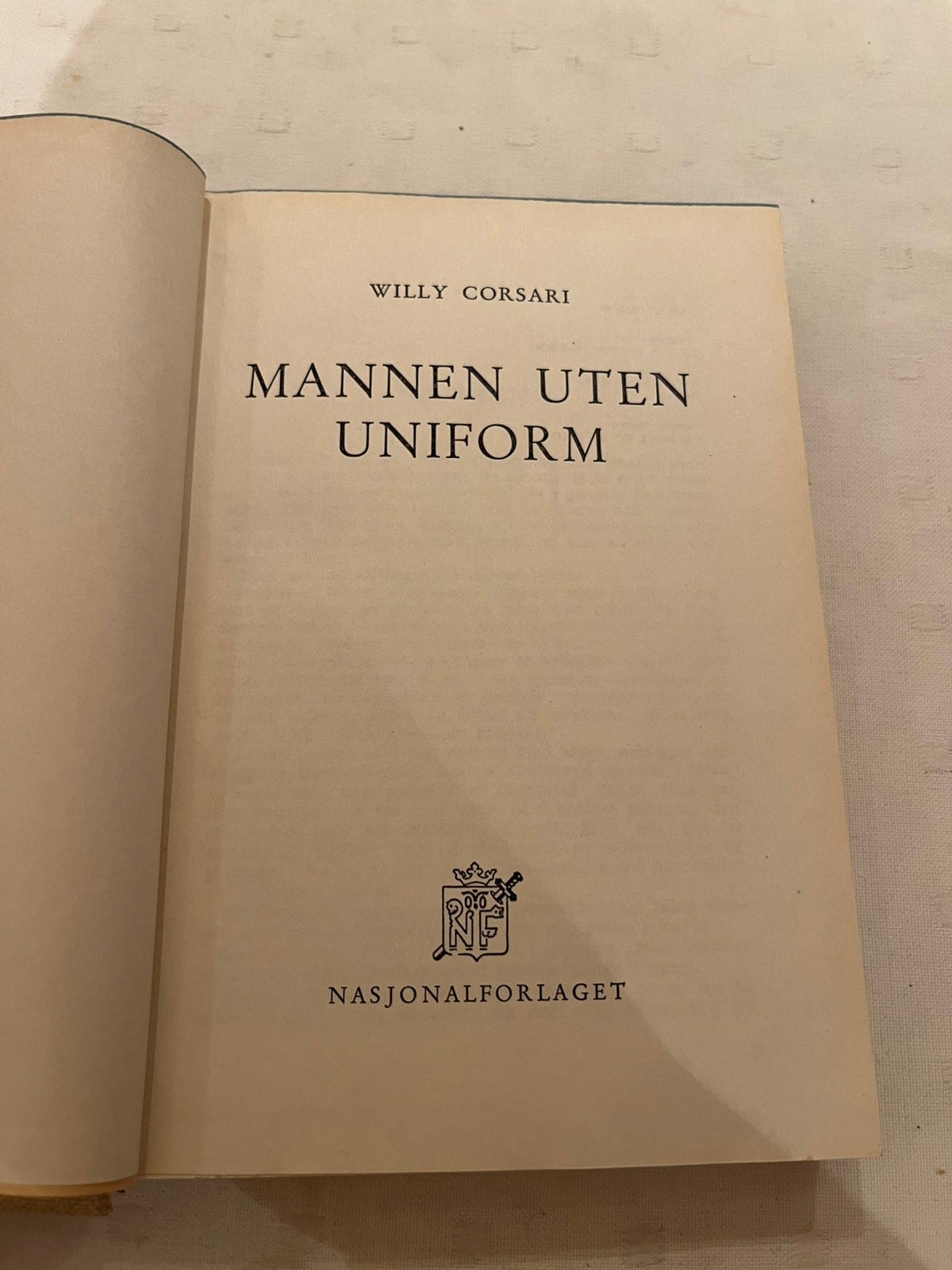 Mannen uten uniform, Willy Corsari, 1945 | FINN-torget