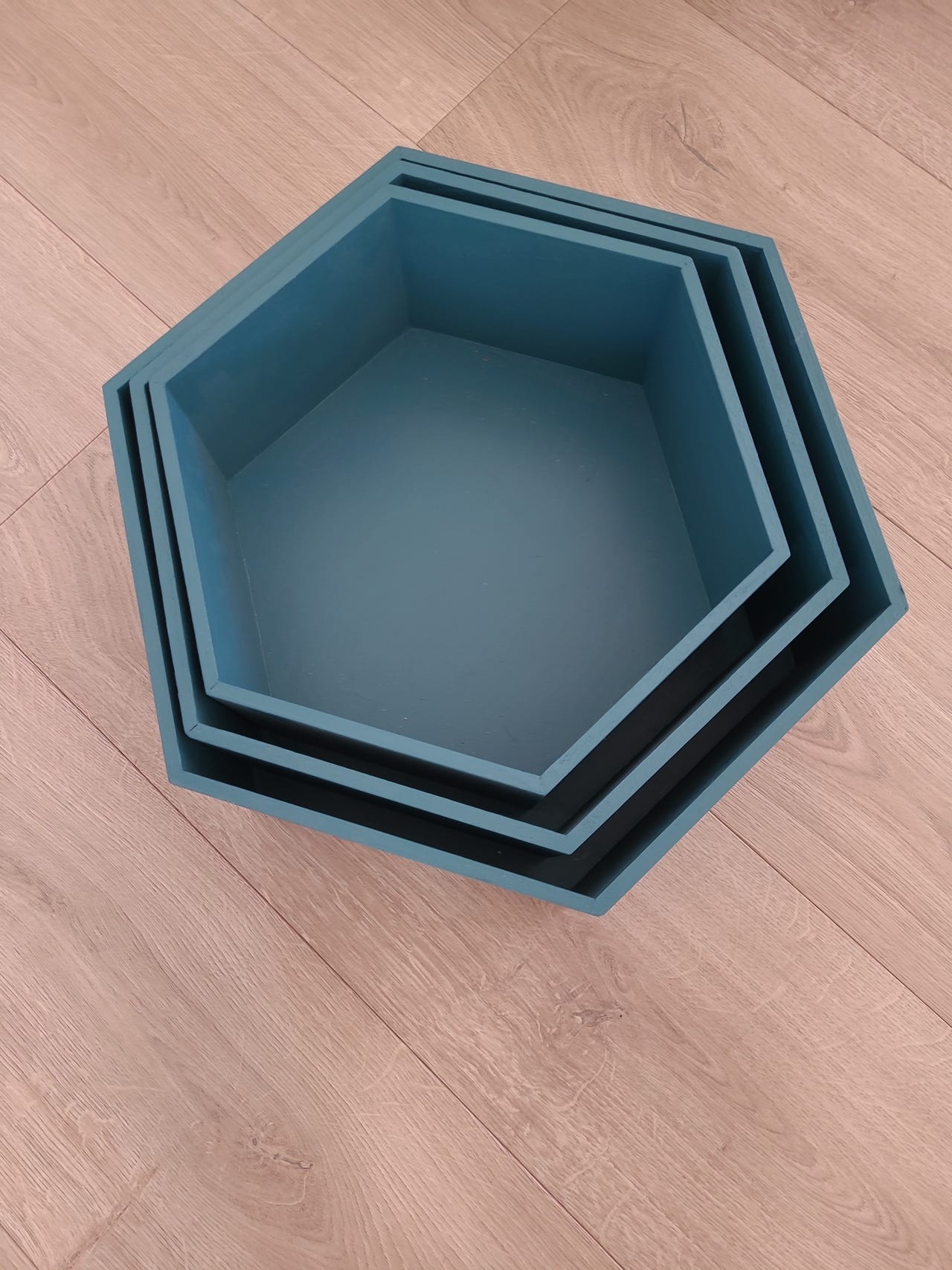 3 fine hyller | FINN-torget