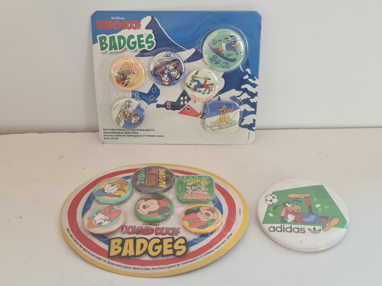 Diverse Vintage Disney Buttons/Pins - Noe Uåpnet | FINN-torget