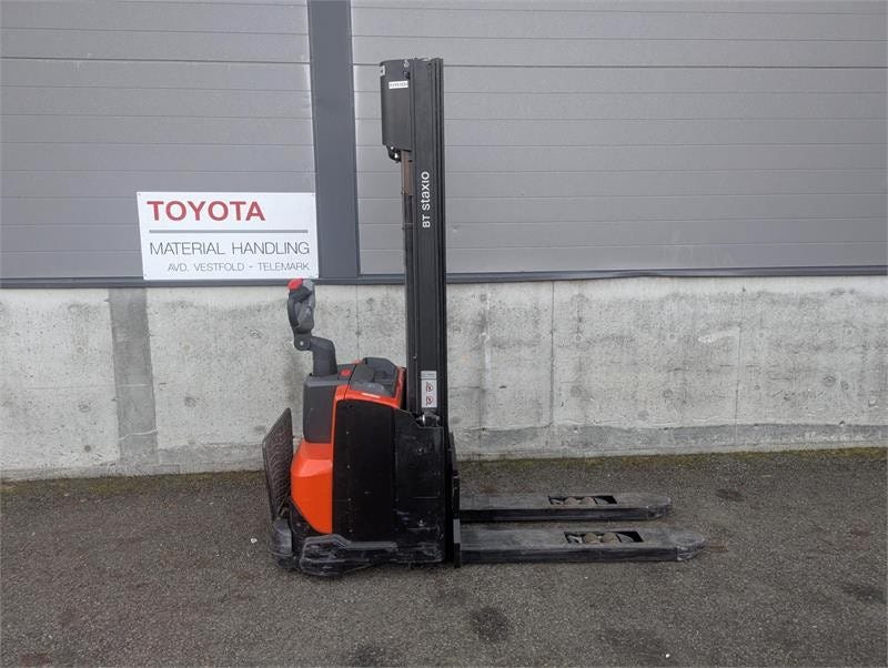 Til salgs: Toyota SWE140L - 2022 - Truck - Løftekapasitet 1400 kg ...