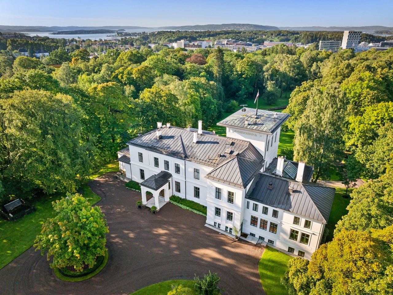 SKØIEN HOVEDGAARD|En unik, historisk eiendom i særklasse |Vakker ...