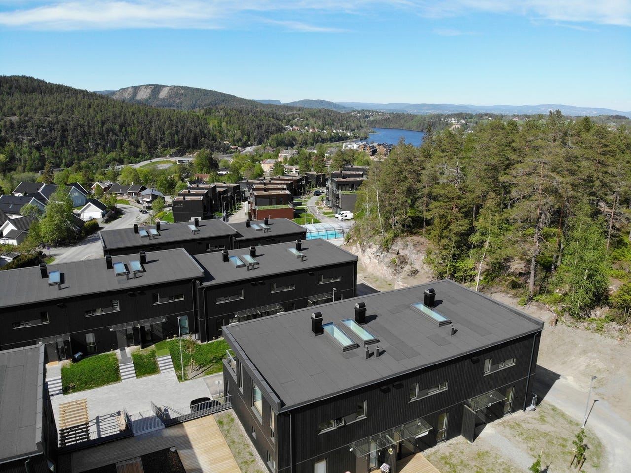HEGGEDAL TERRASSE - Ny 4-roms med terrasse og felles svømmebasseng ...
