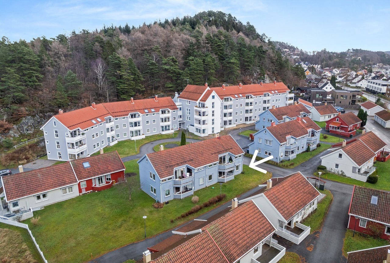 Praktisk og innholdsrik leilighet på ett plan | 1 soverom | Bodrom ...