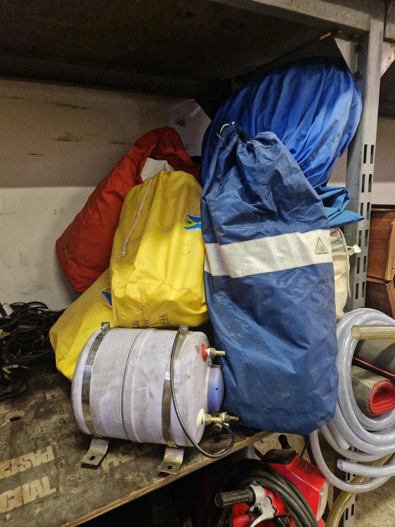 brukte og ubrukt seil til 19-33 fot | FINN-torget