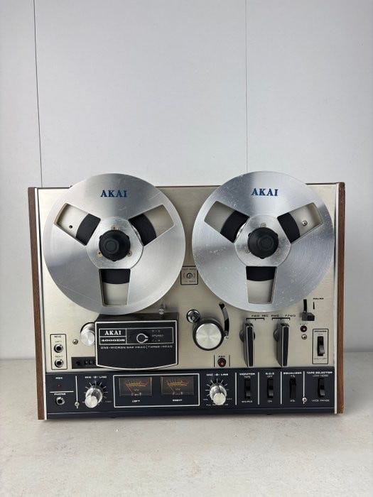 Akai - 4000DS - 4 spor Hjul til hjul-dekk 18 cm | FINN-torget