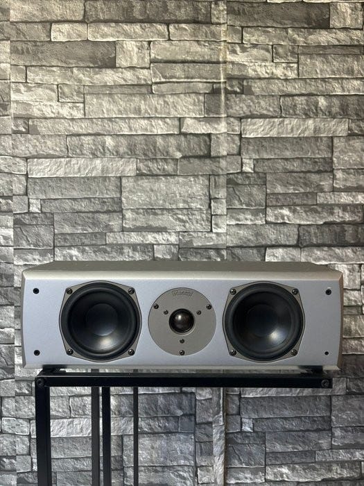 Magnat - Vector Needle Center 10 + Fronthette Høyttaler | FINN-torget