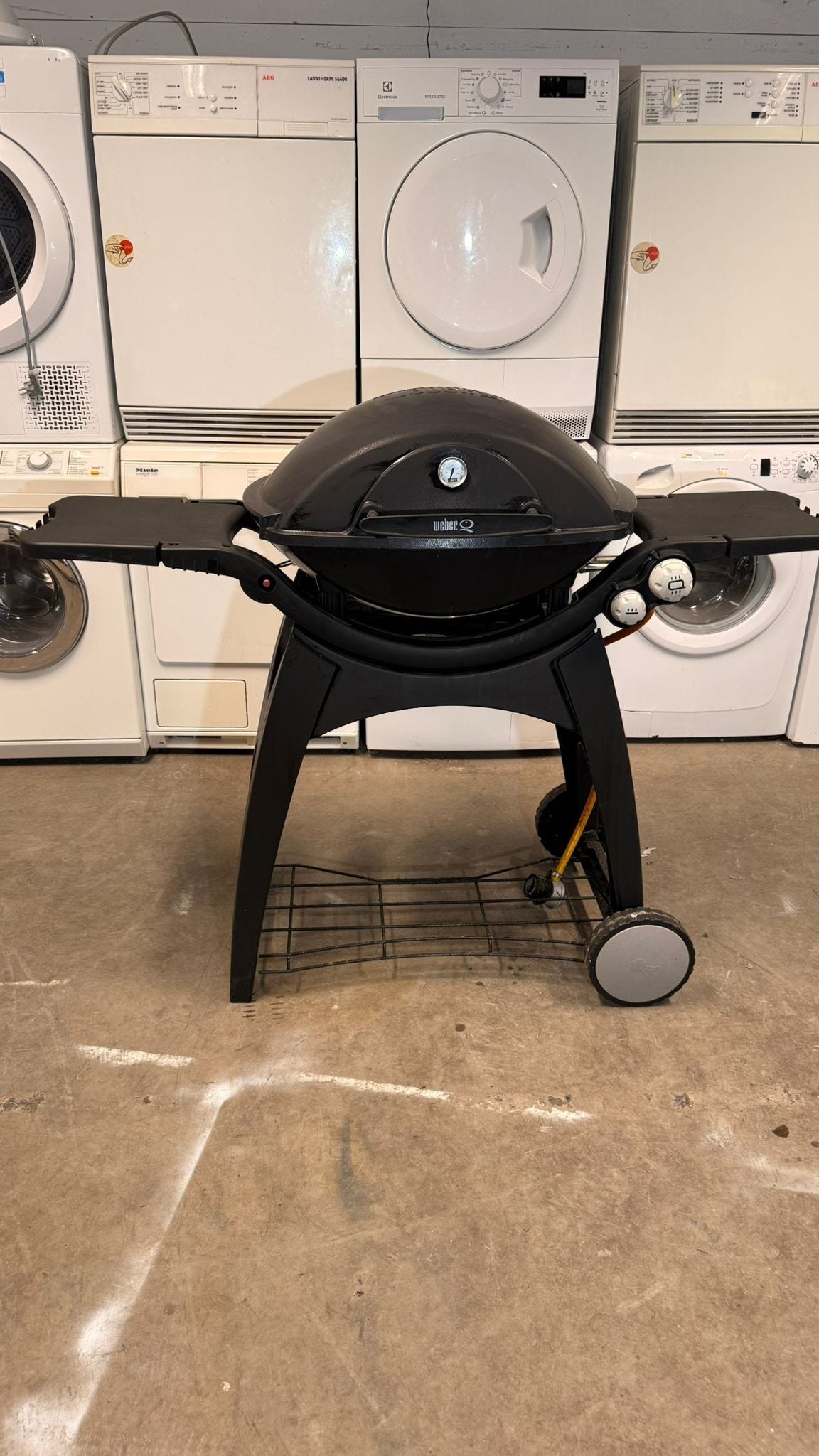 WEBER Q3000 GASS GRILL - GARANTI - KAN LEVERES | FINN-torget