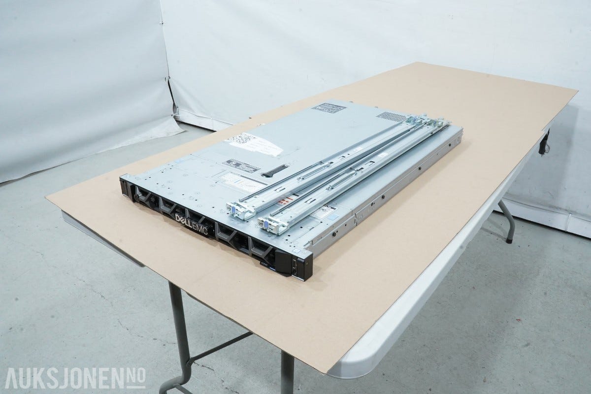 2020 Dell EMC XC640 rackserver 2x Xeon Gold, 384 GB RAM, 8 disker, 2x ...