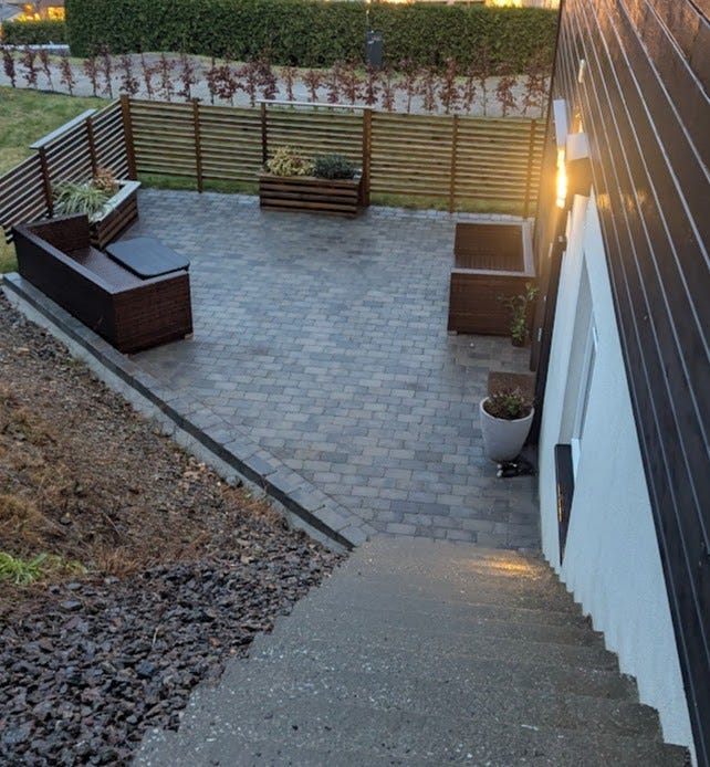 NITTEDAL/ROTNES - Moderne 2-roms sokkeleilighet med uteplass og ...