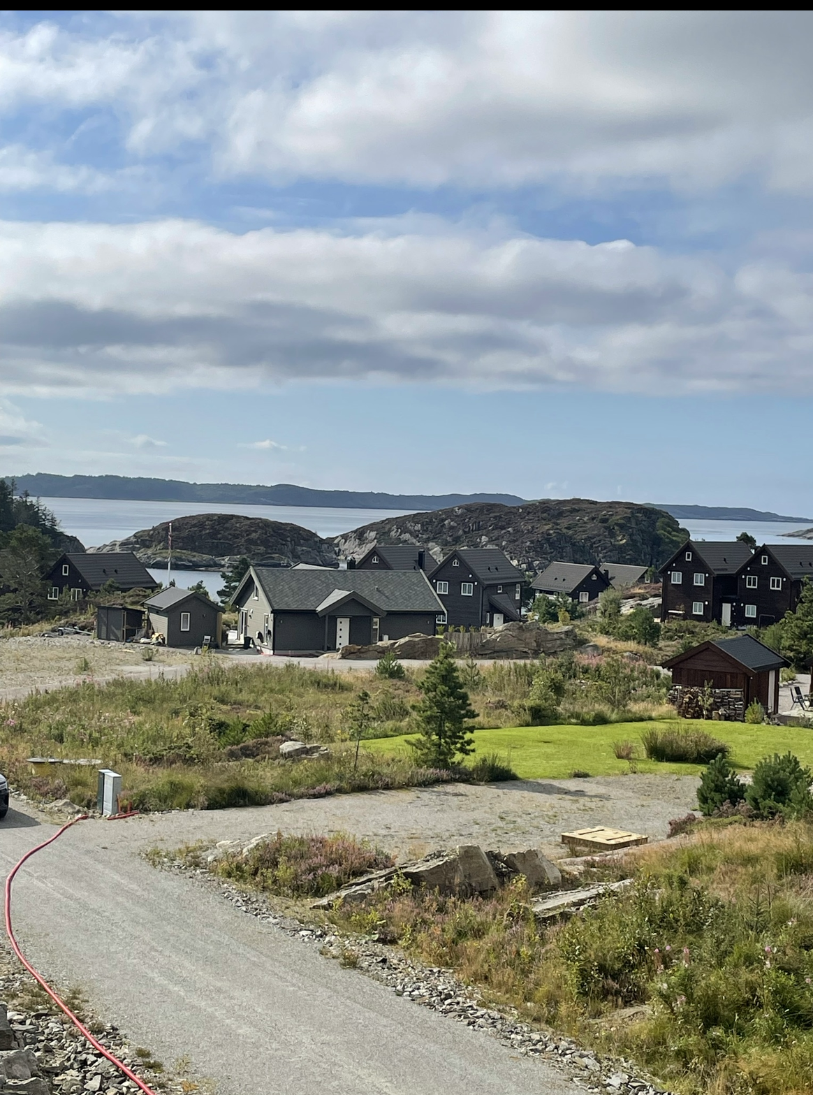 Hyttetomt med idyllisk beliggenhet i Austefjorden. Praktfull havutsikt ...