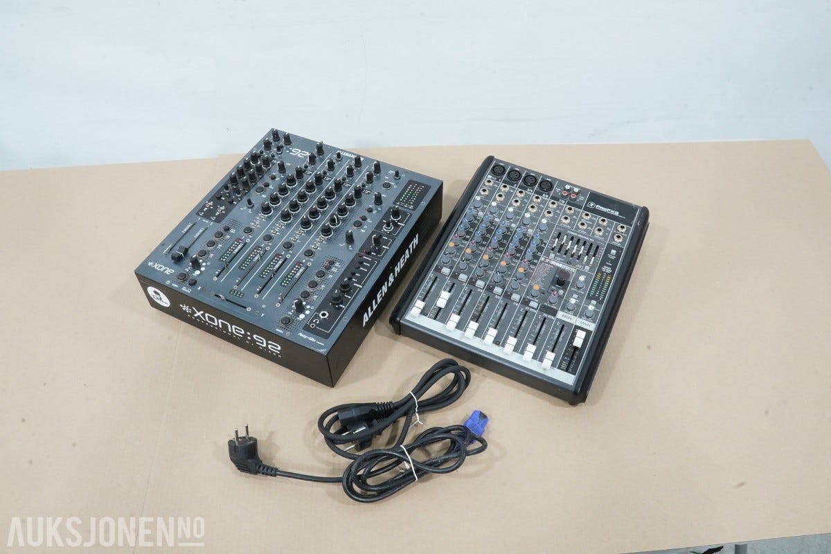 Allen & Heath Xone:92 + Mackie ProFX8 Profesjonelle miksere i god stand ...