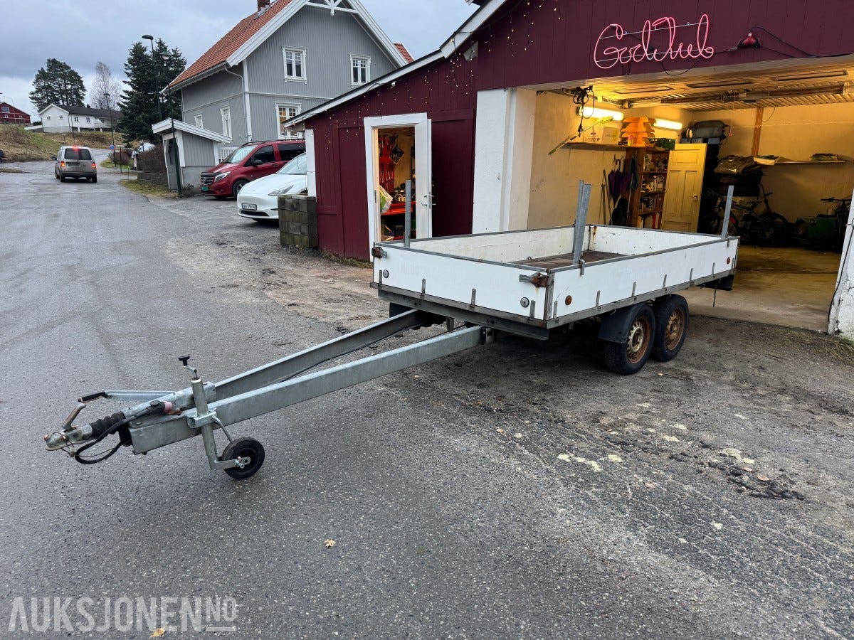 2015 Tredal T-23-BBMLD solid toakslet henger med ekstra langt drag ...