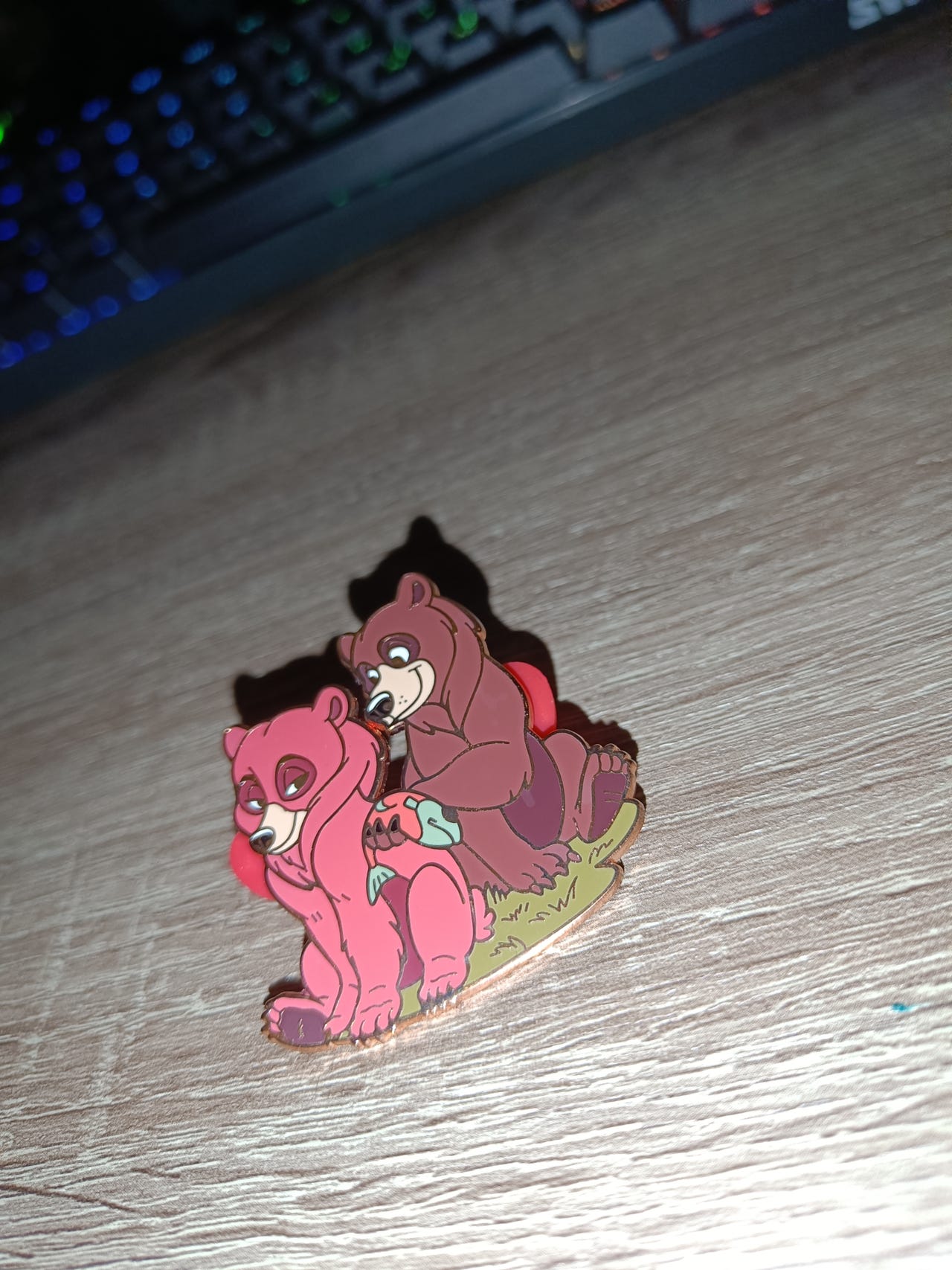 DISNEY Brother bear pin | FINN-torget