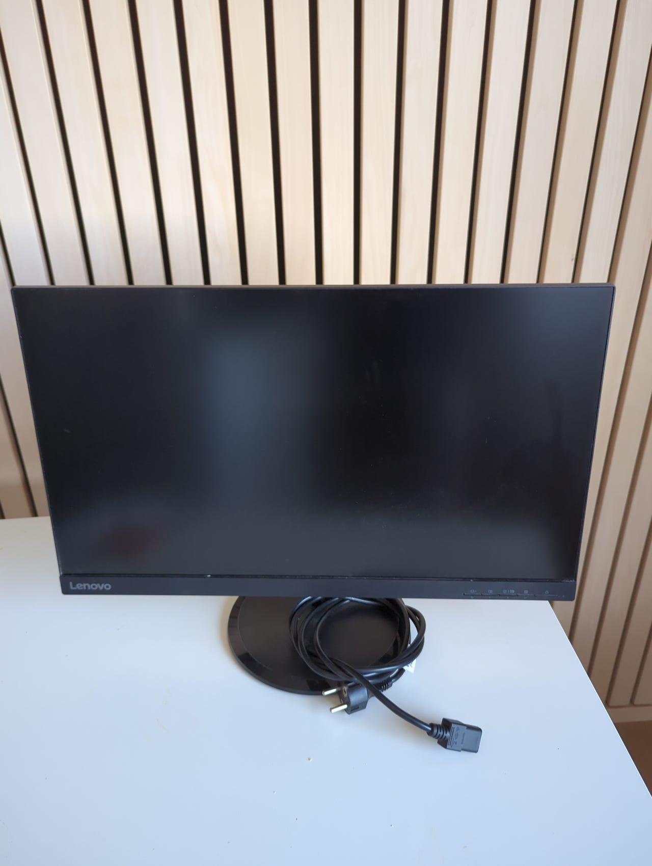 Lenovo D24-20 23.8'' | FINN-torget