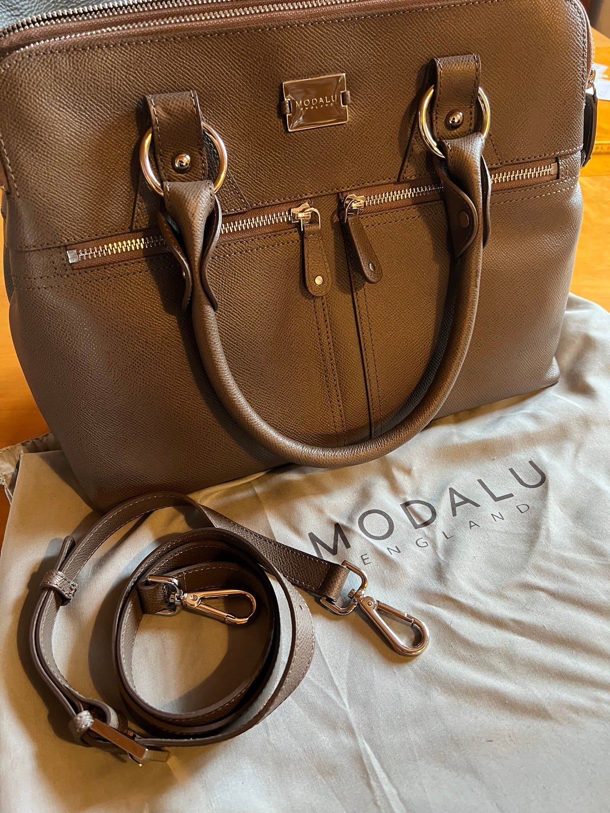 NY MODALU , PIPPA, Smoke classic grab | FINN-torget