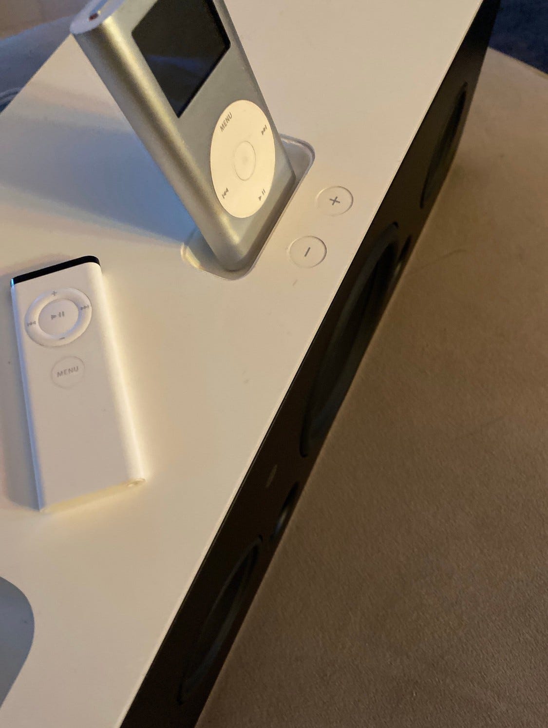 Apple iPod og iPod Hi-Fi, dock & høyttaler for iPod/iPhone | FINN-torget