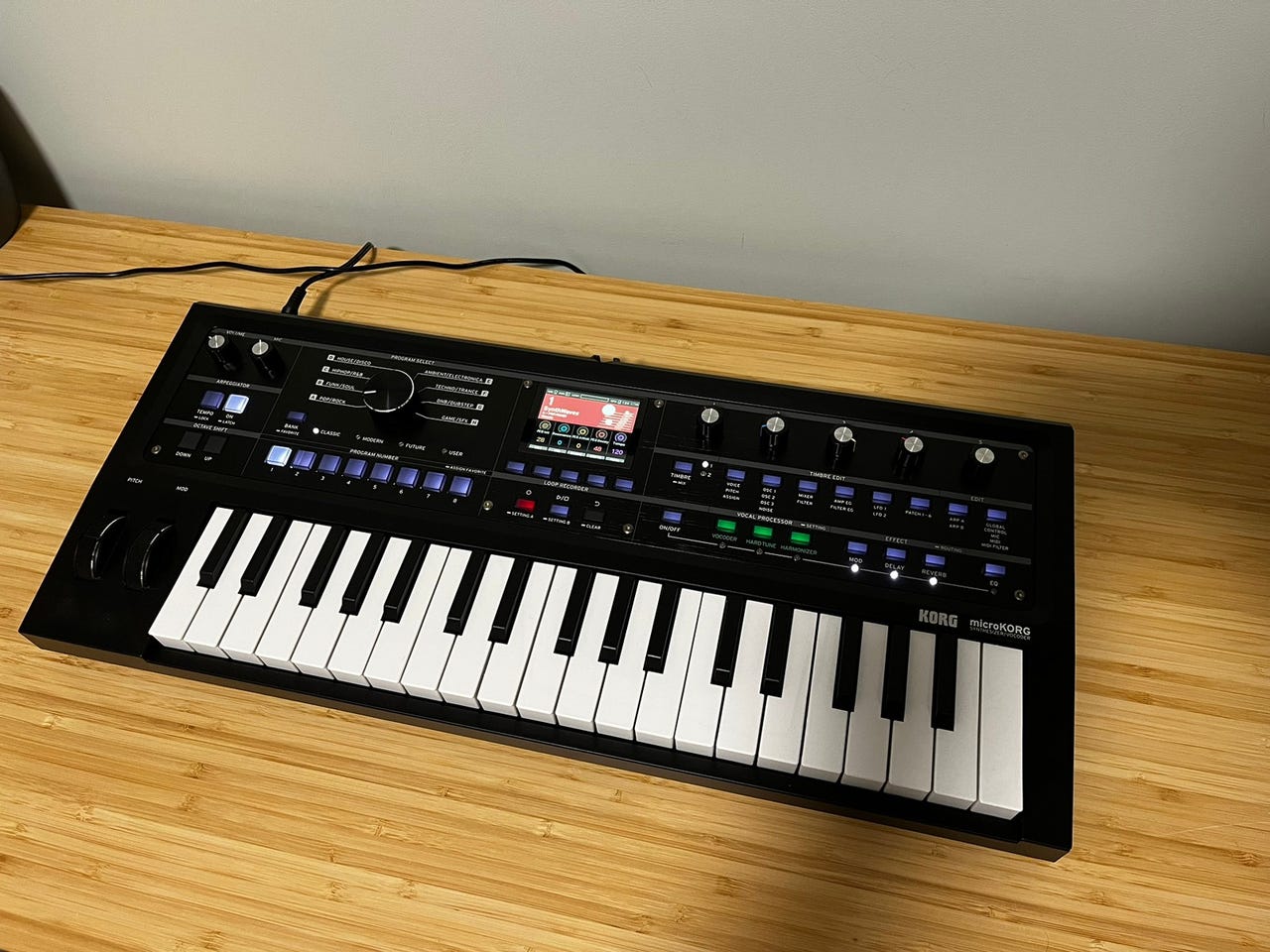 Korg Microkorg 2 Black special edition | FINN-torget