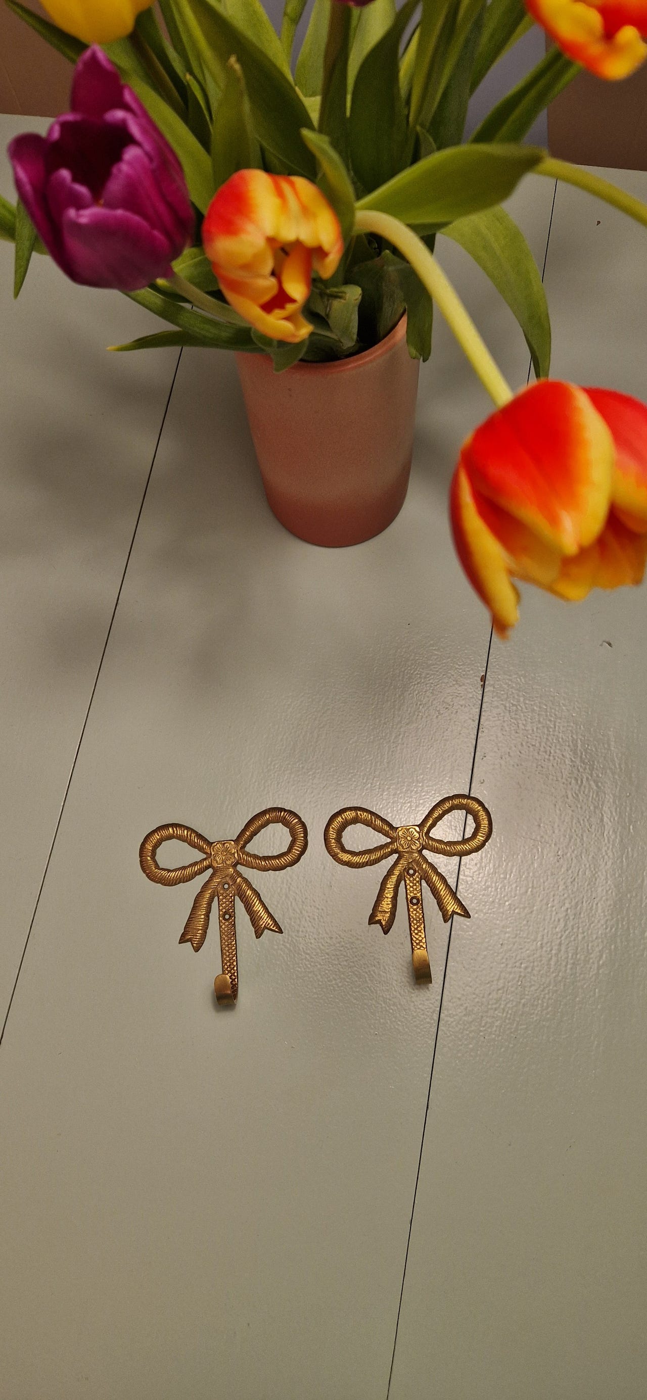 To søte messing-knagger 💫 | FINN-torget