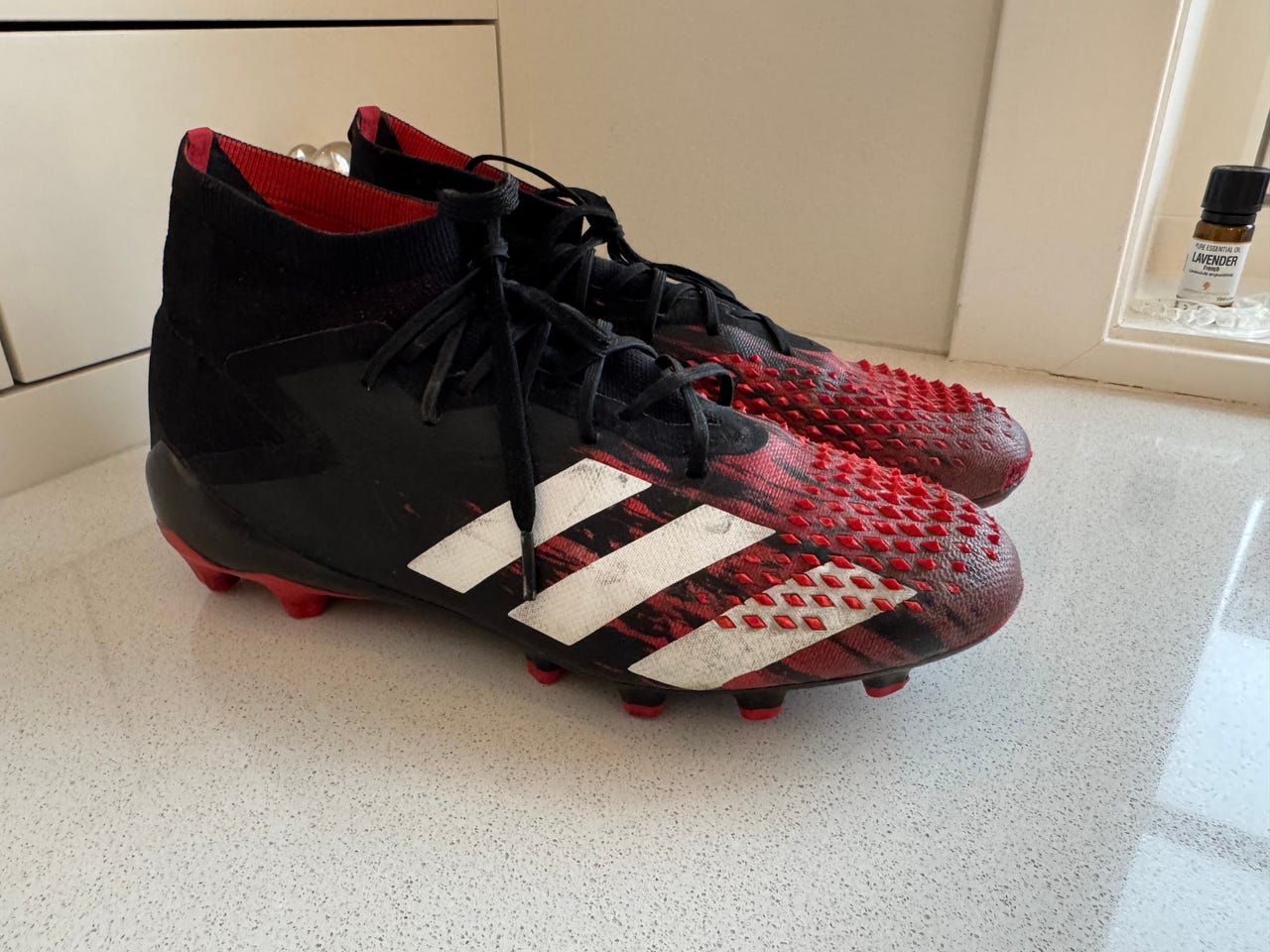 Fotballsko Adidas predatorer str 39 ½ - kunstgress | FINN-torget