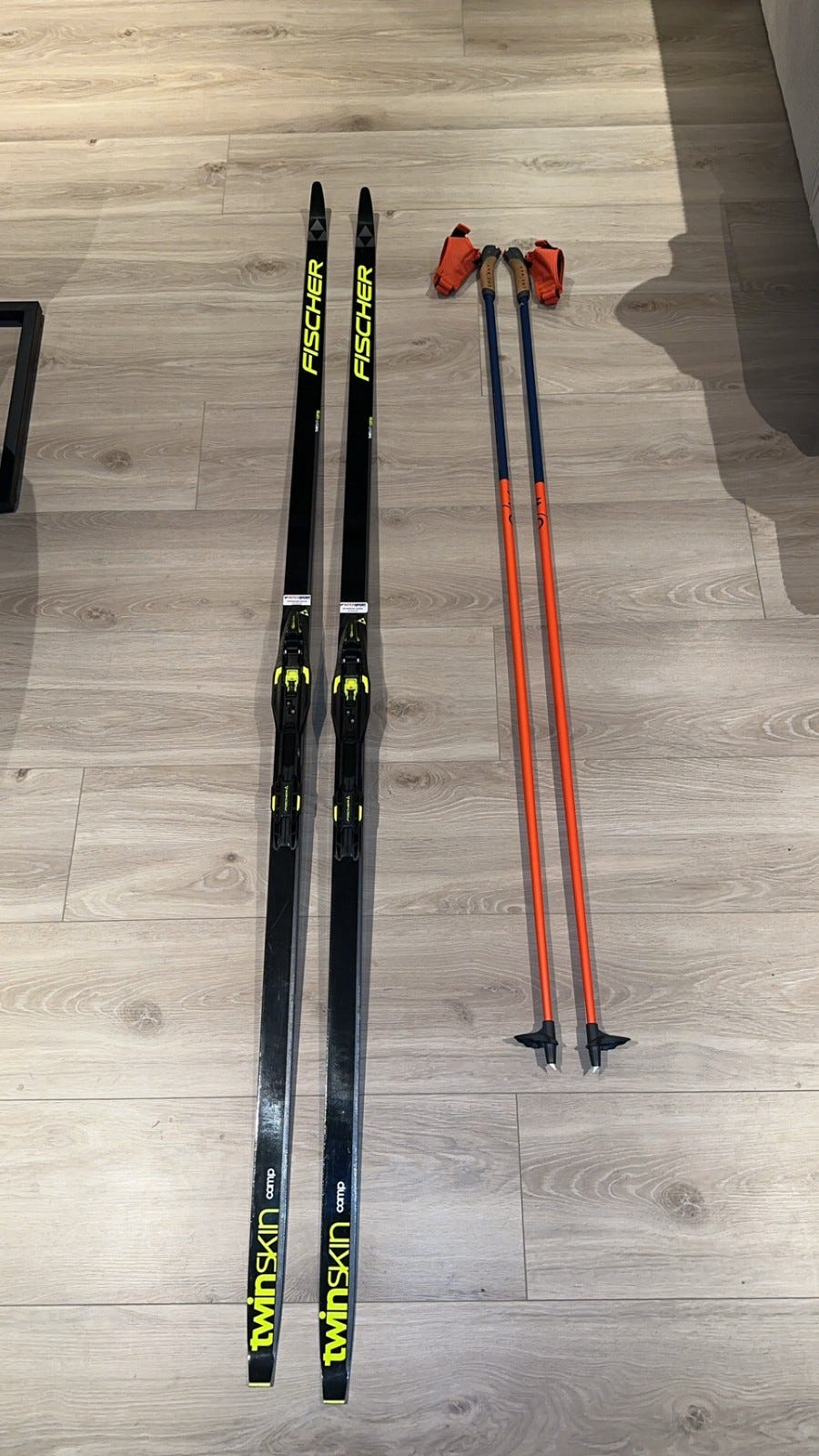 Fisher twin skin comp medium | FINN-torget