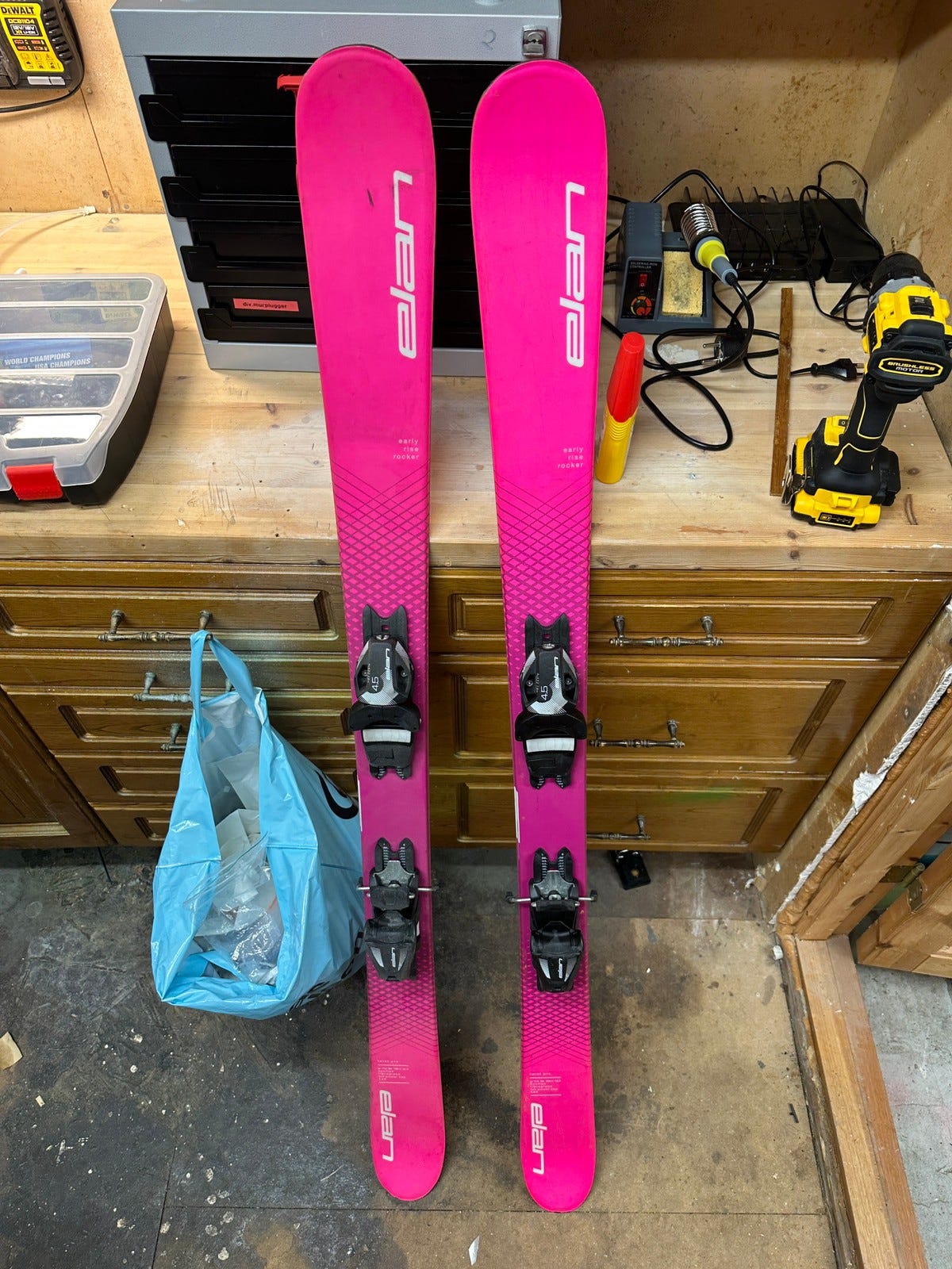 Elan Twintip Ski 145cm | FINN-torget
