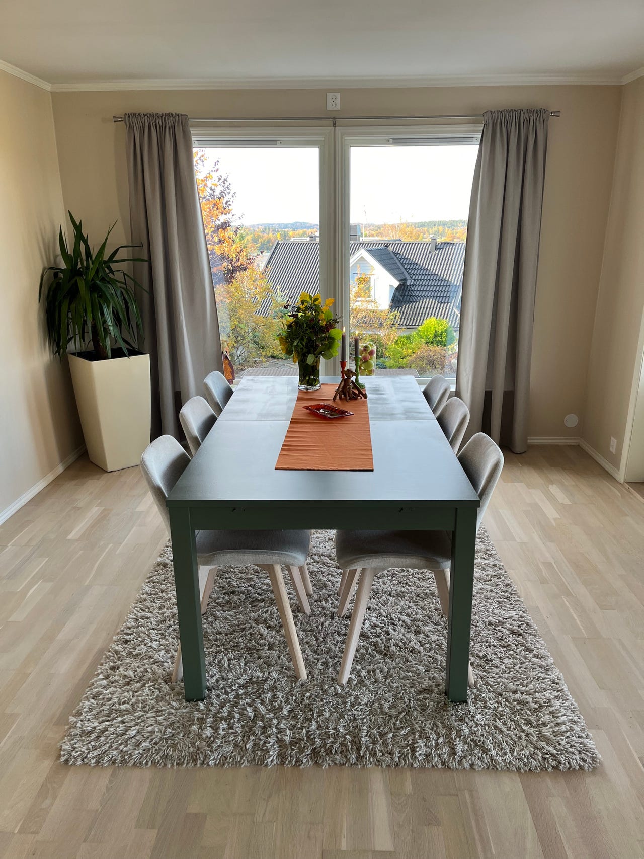 GARDINER Stue/Soverom: 4 stk: 140X220 -LYSDEMPENDE- beige/sand farget | FINN-torget