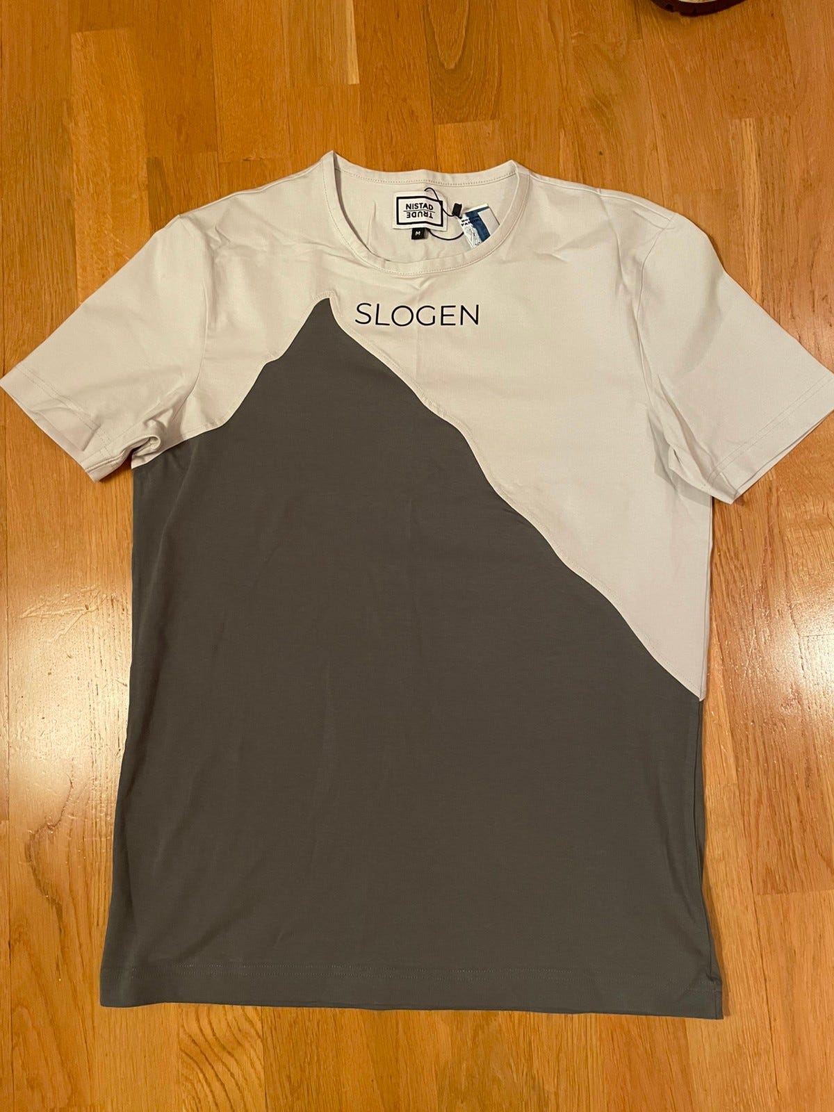 S1 FJELL T-shirt Slogen, str. M | FINN-torget